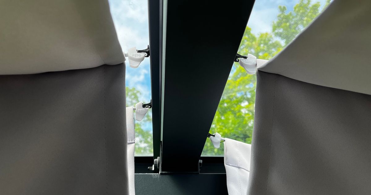 Clip for securing sun shade hook by acetous | Download free STL model ...