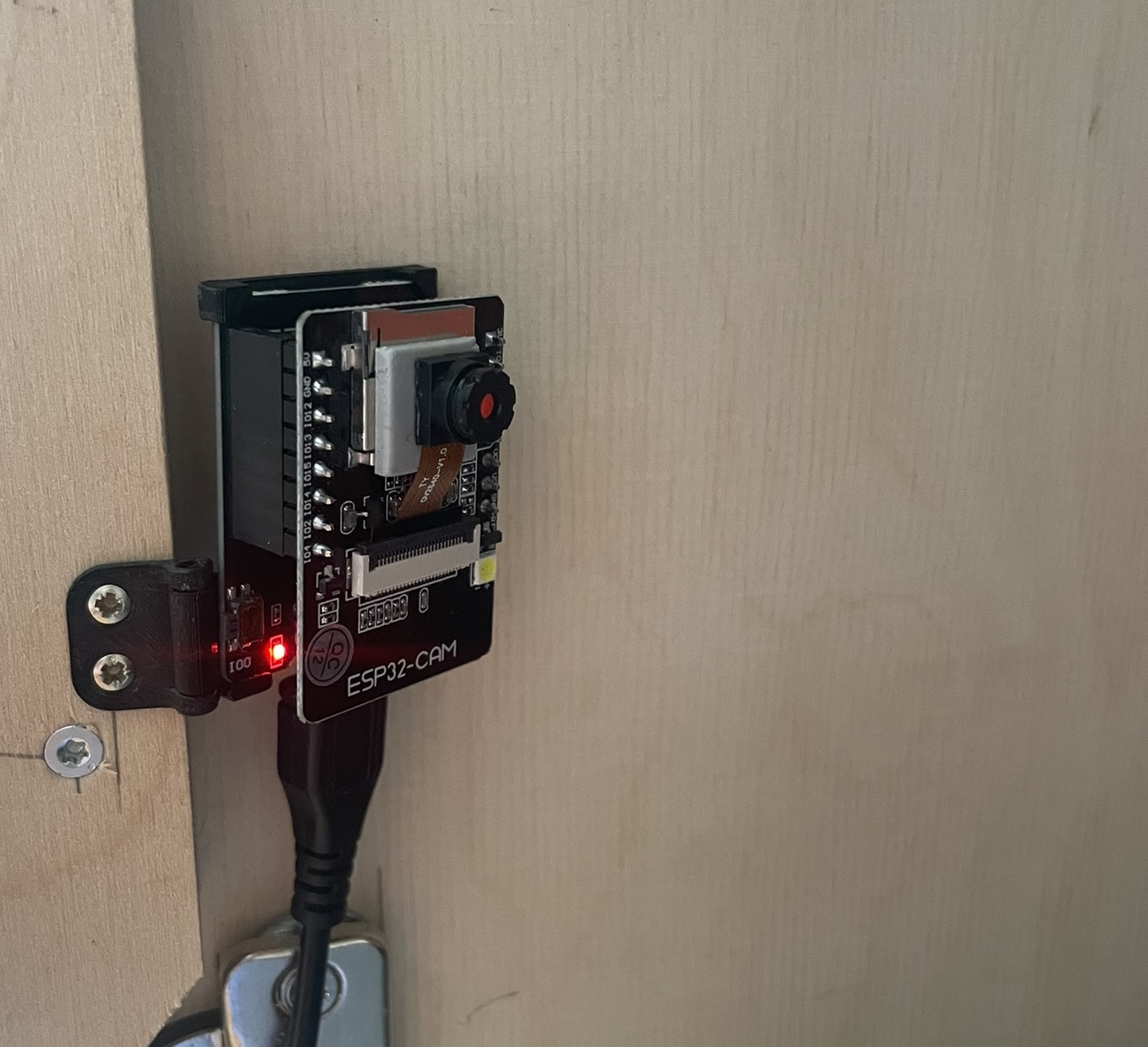 Ultra minimalistic holder / mount for ESP32 Cam by AndreasCH | Download ...