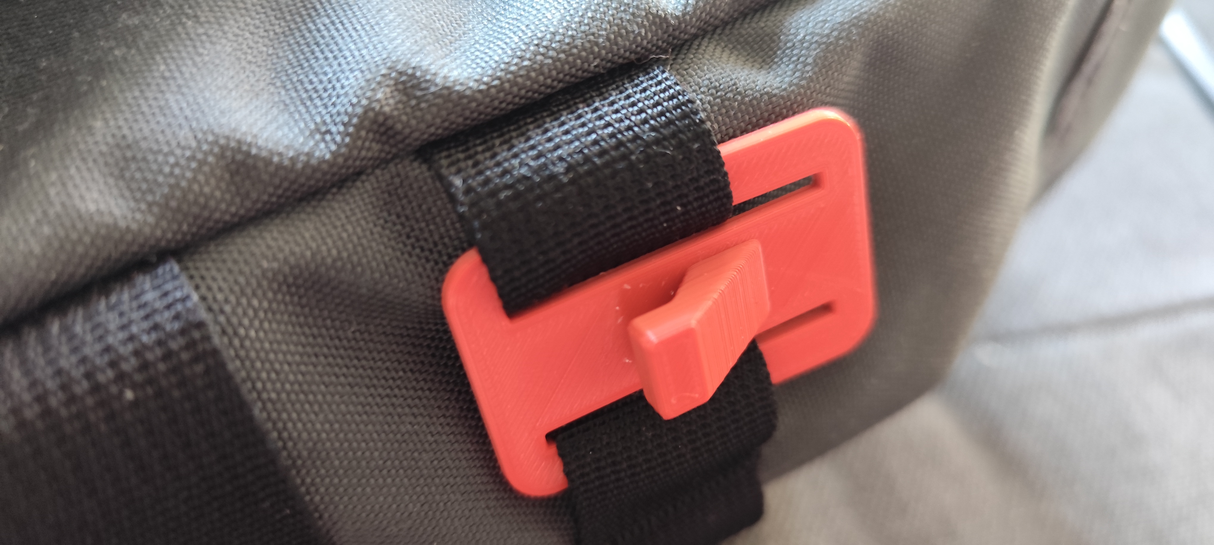 Molle hook by Miroslav Stulir | Download free STL model | Printables.com