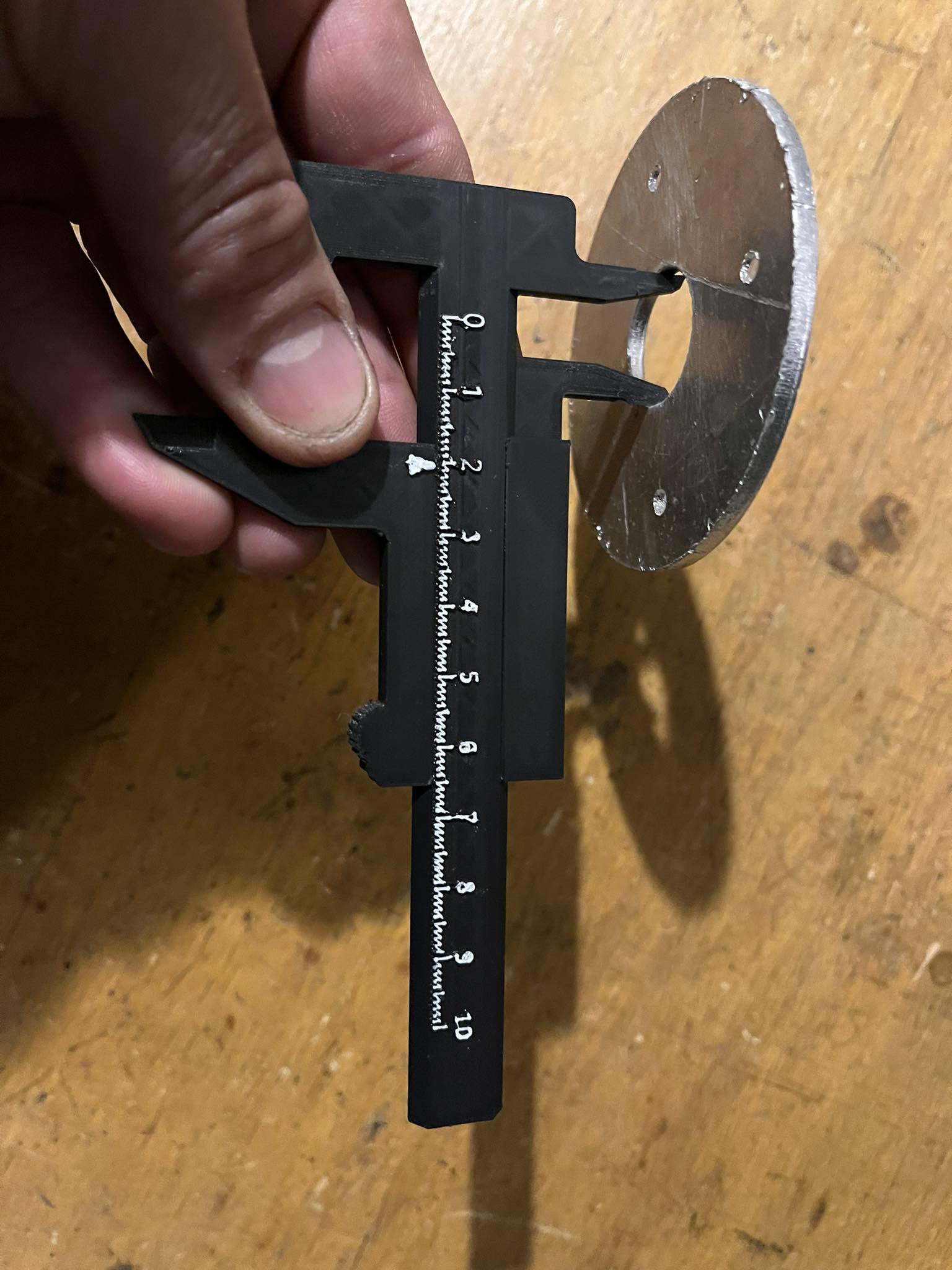 Posuvne meřítko, caliber, šuplera, posuvka, meřidlo by Ainon3Dtisk ...