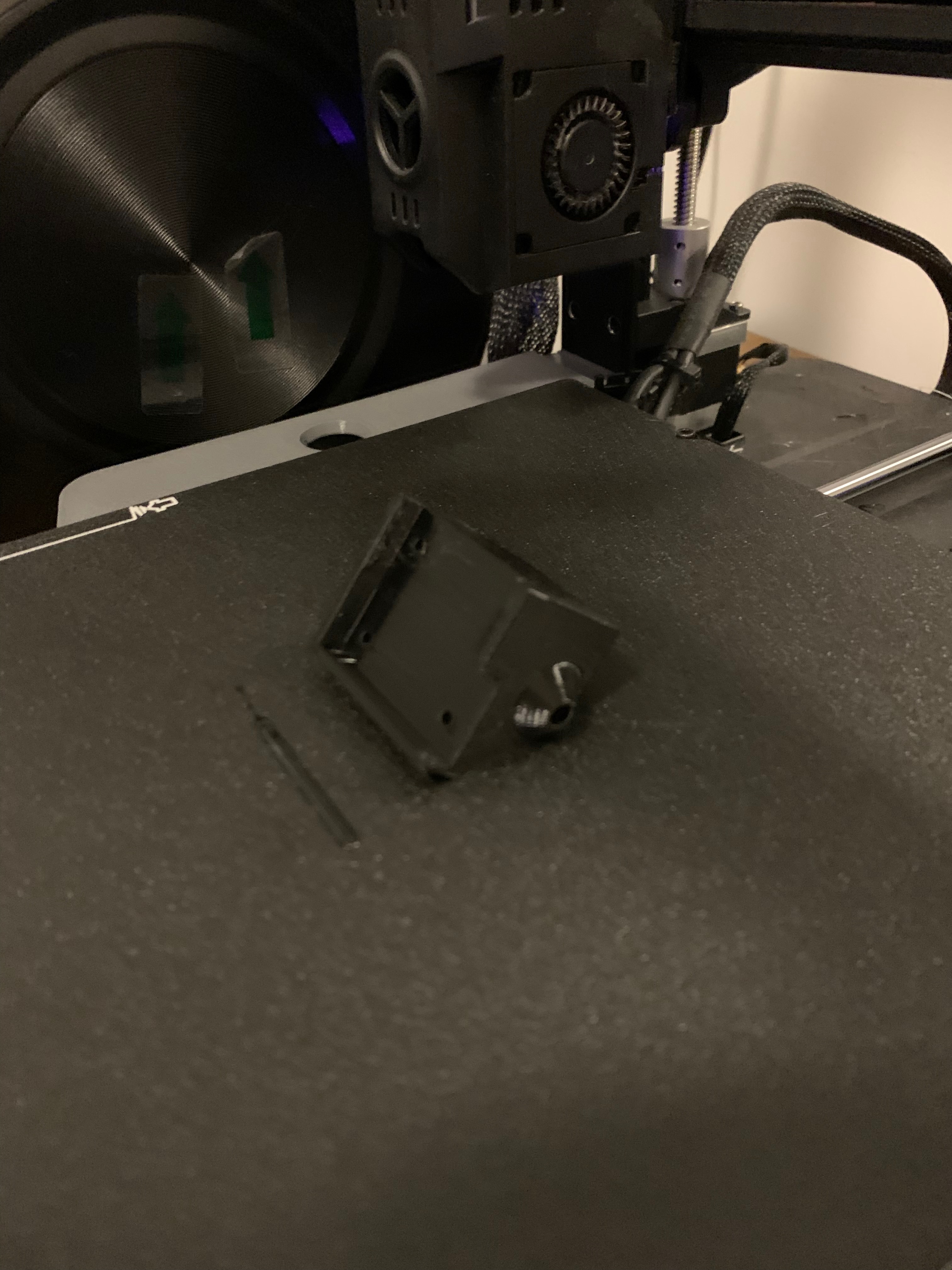 Ender 3 v3 SE/KE filament sensor holder, side spool by Denis Malovany ...