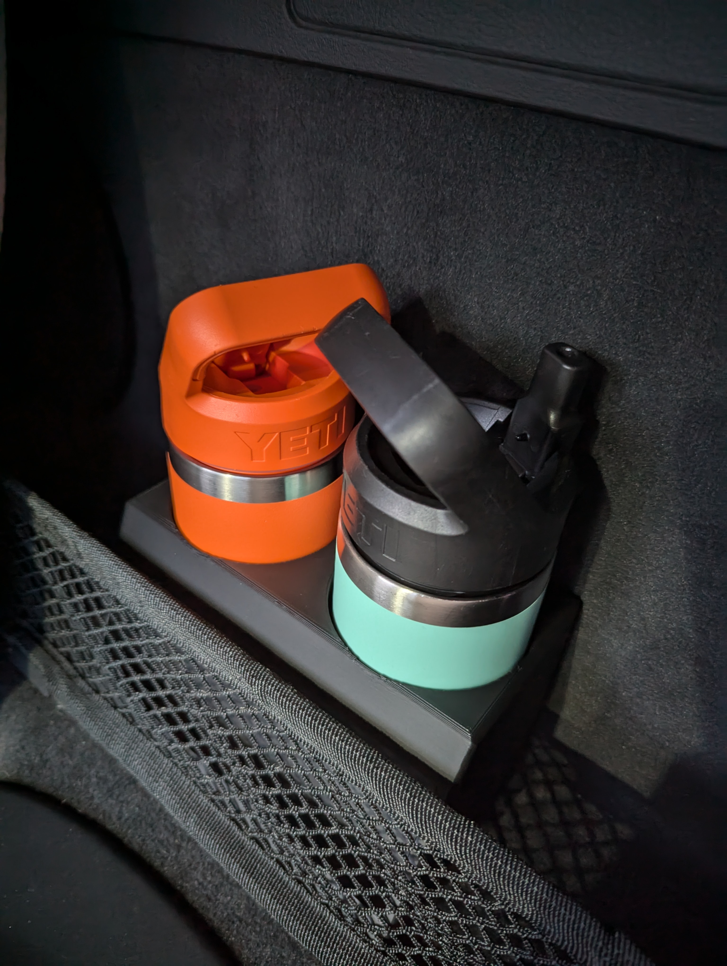 BMW Z4 (E89) double bottle holder for Yeti 12 / 18oz bottles by Nathan ...