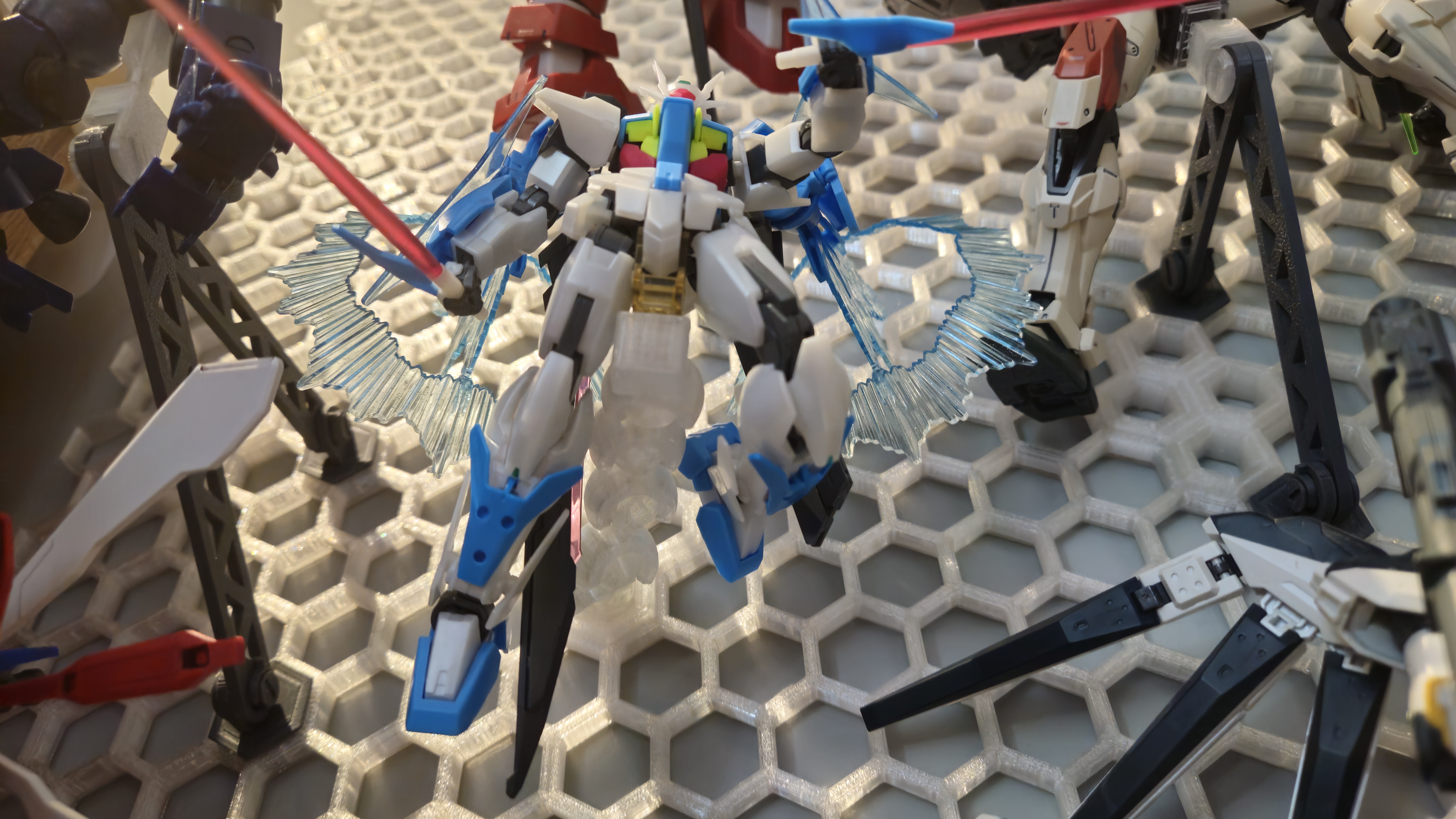 Flexible and posable display arm for Gundams on the HSW by J T ...