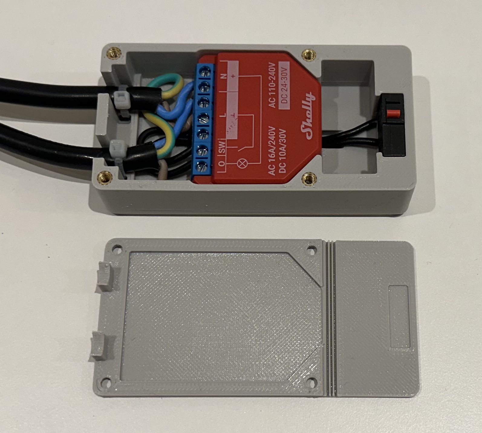 Shelly plus 1 Enclosure with Switch by paedia | Download free STL model ...