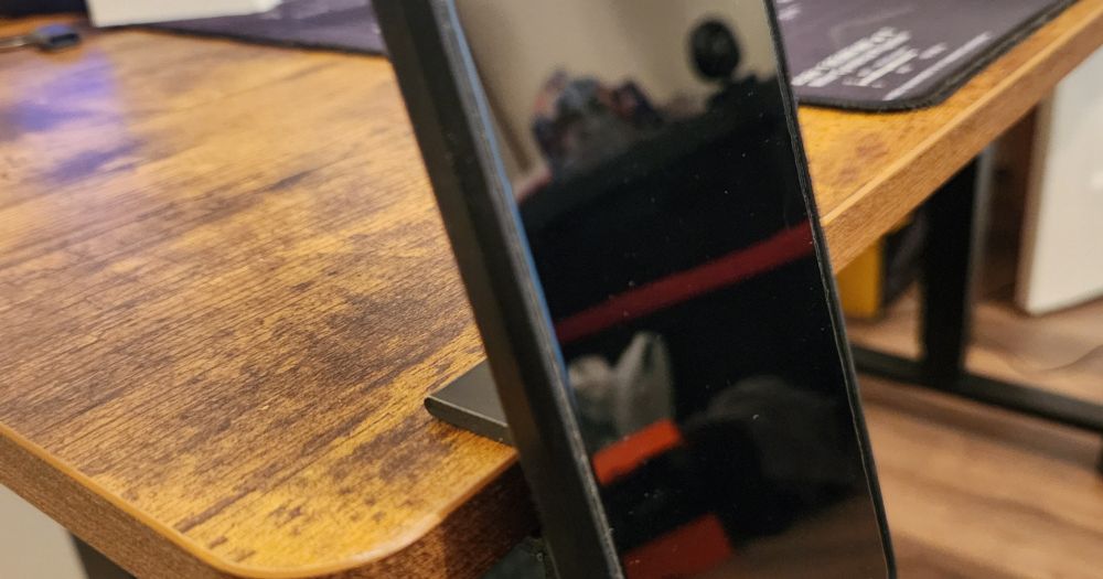 Desk Shelf Phone Holder(remix) by Megatech | Download free STL model ...