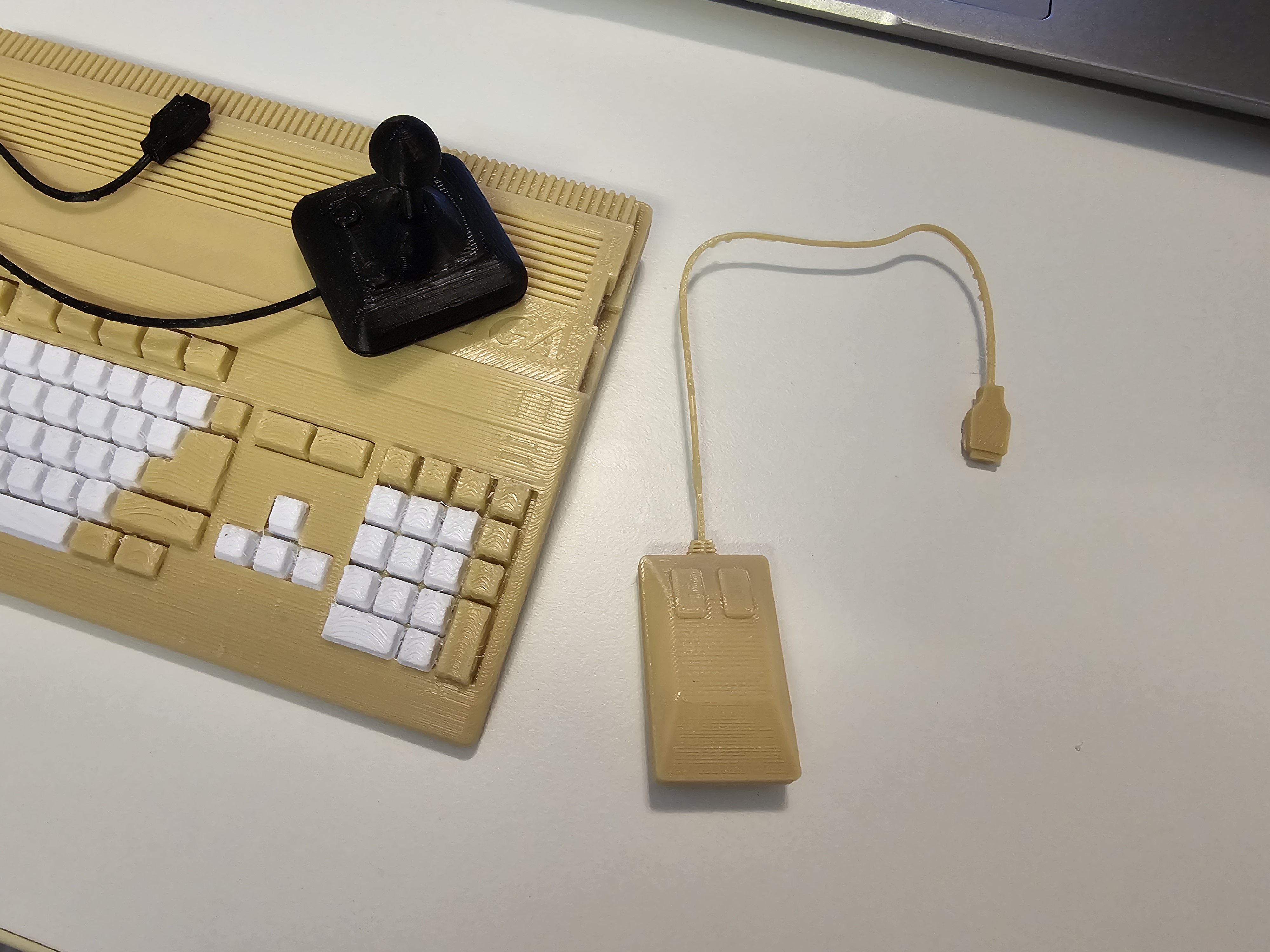 Amiga tank mouse ( in 1:3 scale roughly) by Eetu Harjumaa | Download ...