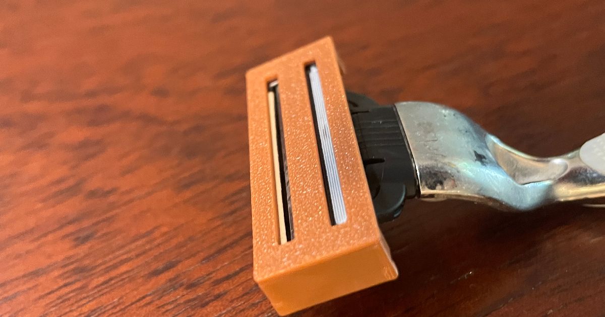 Customizable disposable shaving razor cover by DT | Download free STL ...