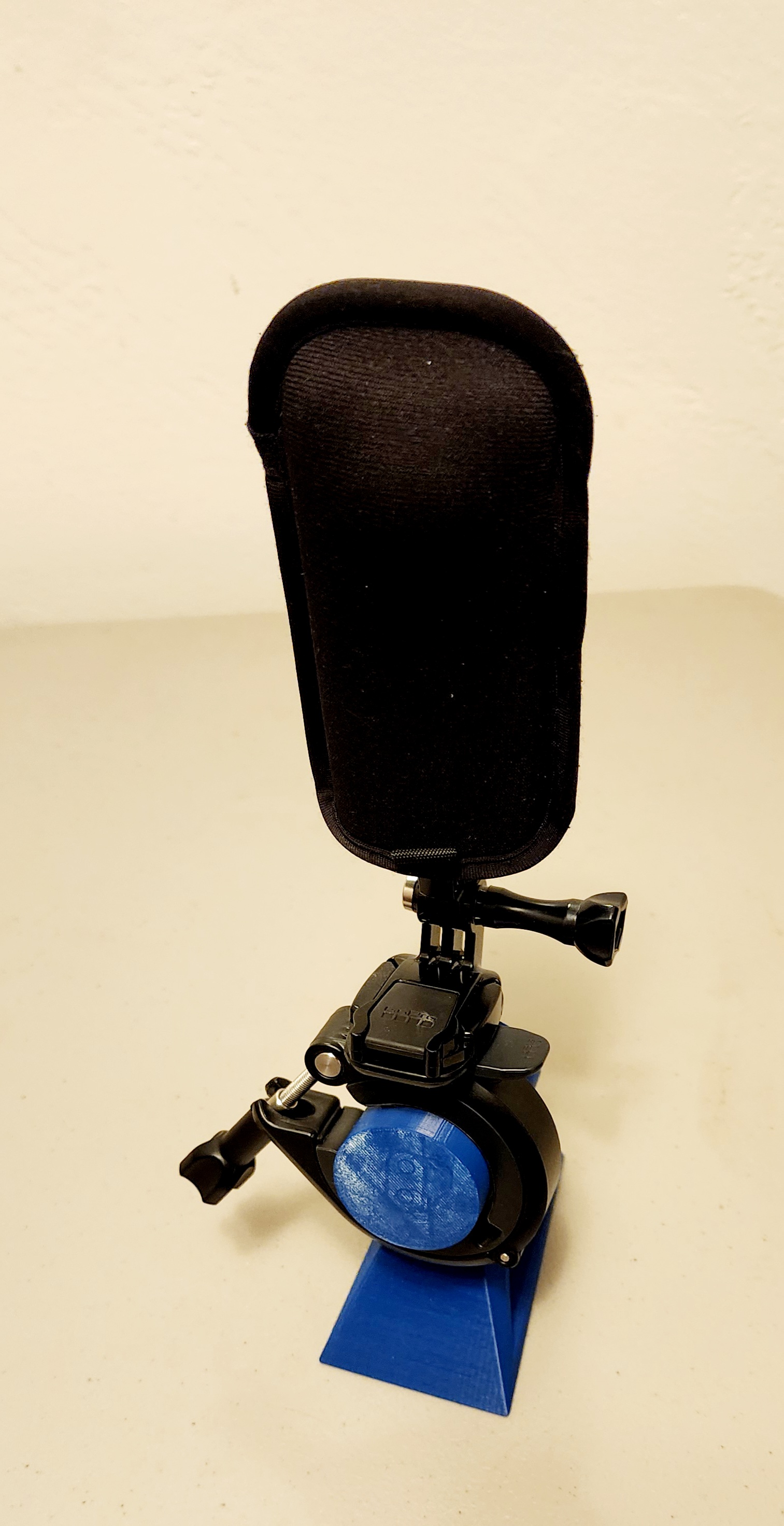 Insta360 -GoPro clamp table stand by Hopeinformer | Download free STL ...