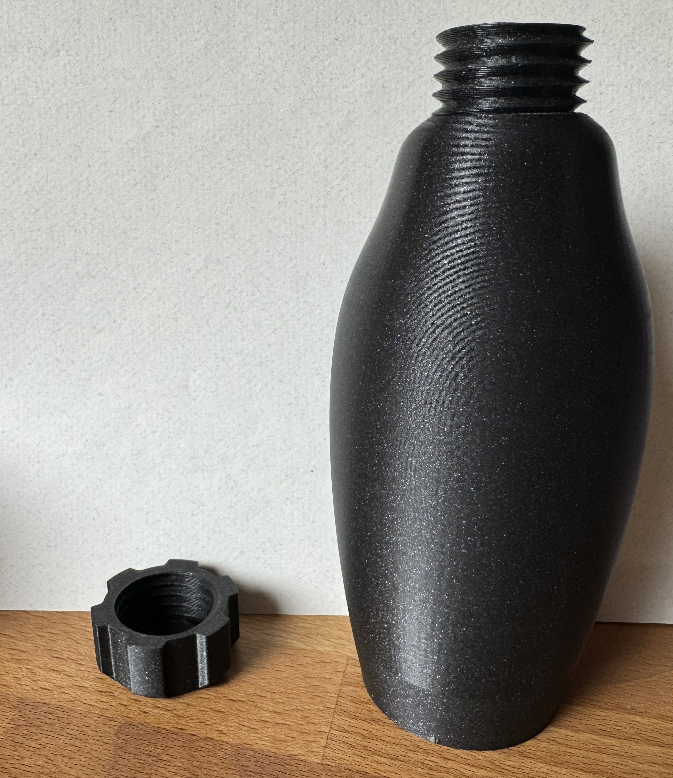 Simple Bottle by Eso | Download free STL model | Printables.com