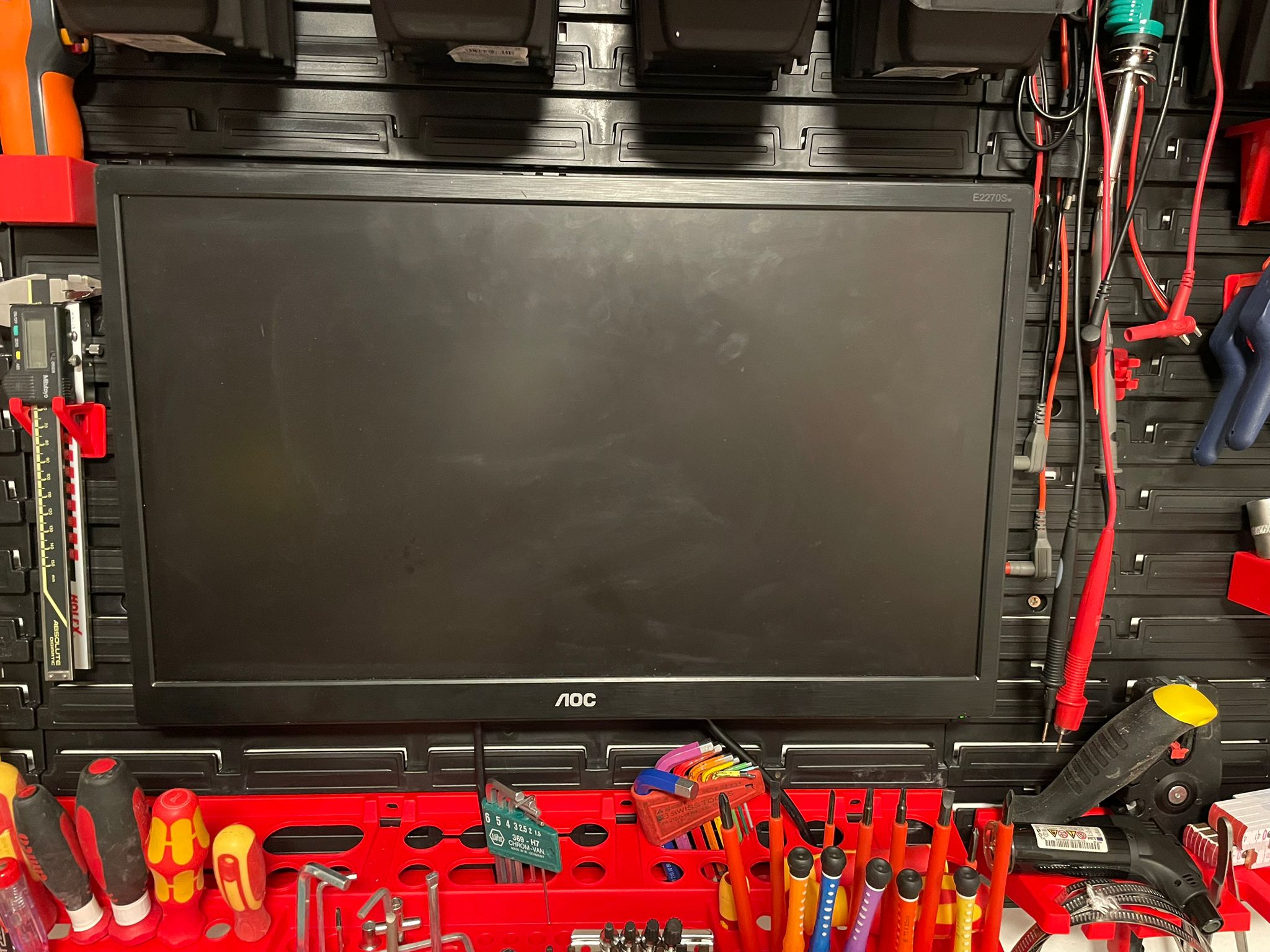 Monitor wall mount for workshop wall by MoserDE | Download free STL ...