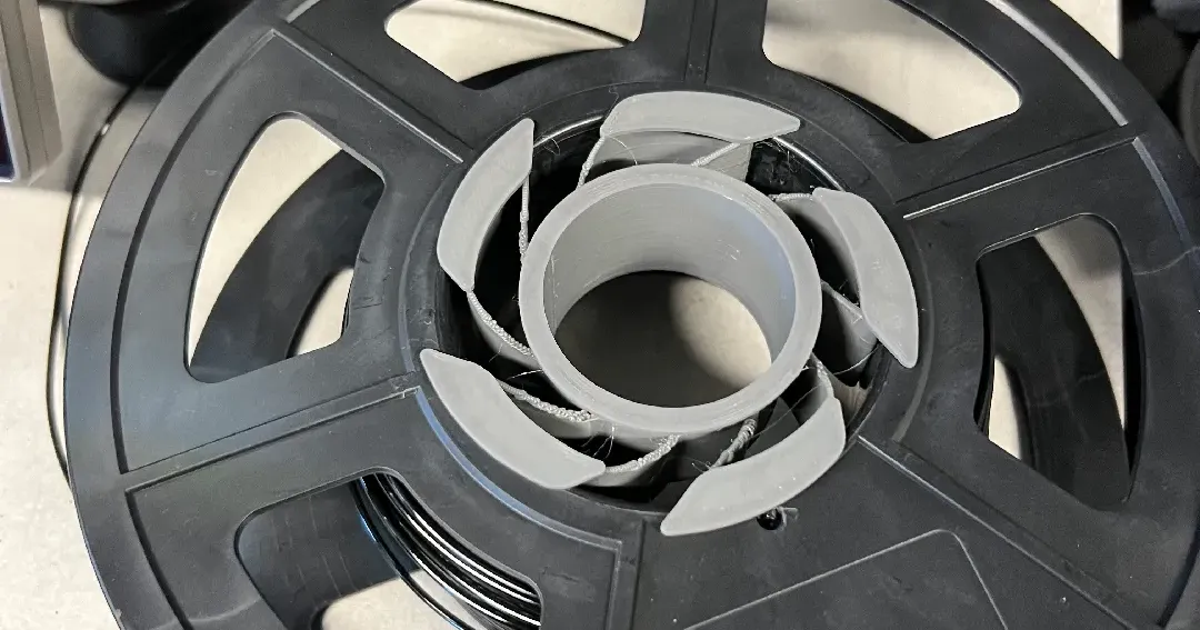 Spring spool adapter for Sunlu spools with hole ~71mm by Silviu Tanase ...