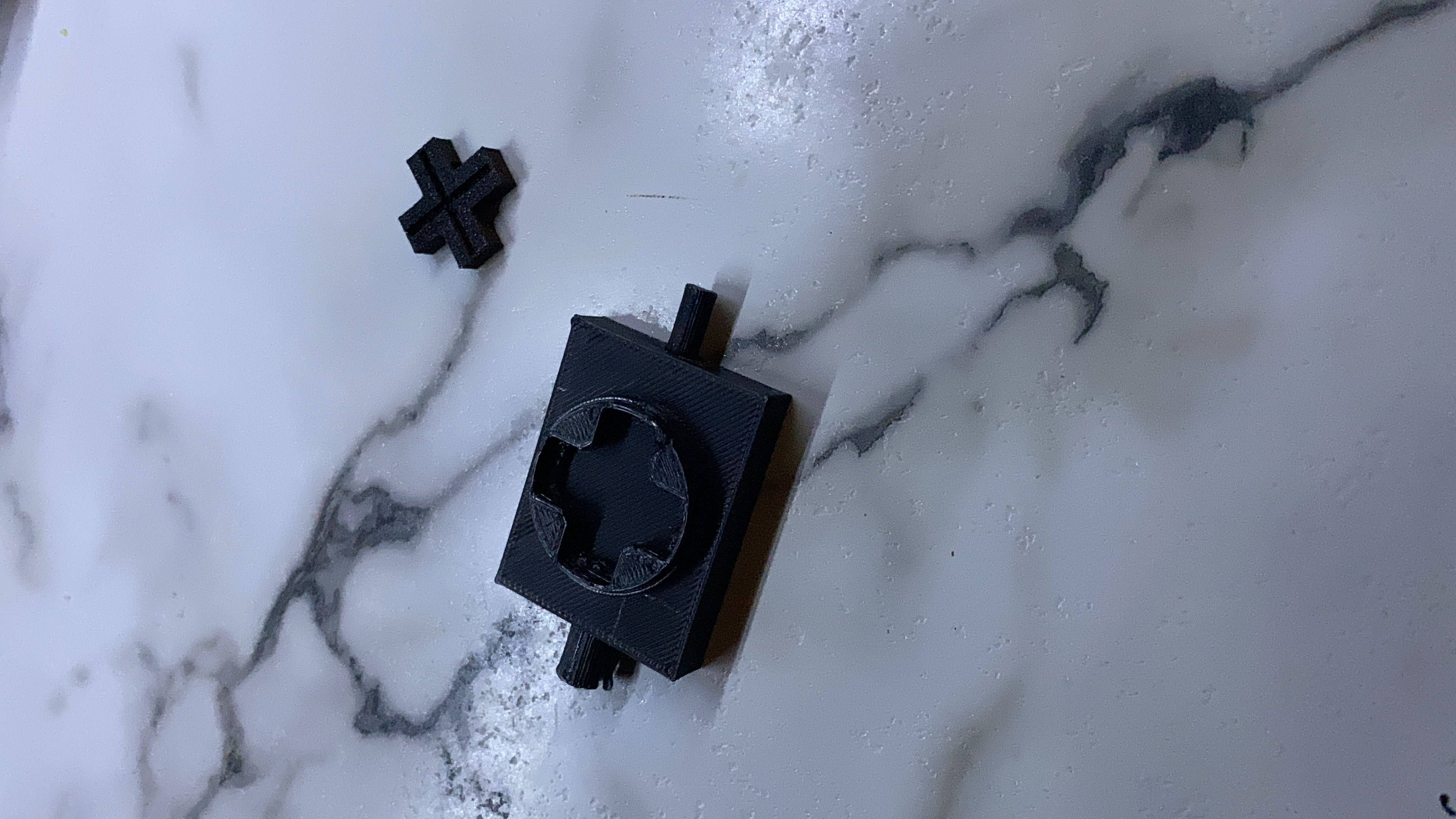 D-pad holder by Gamer Prints | Download free STL model | Printables.com