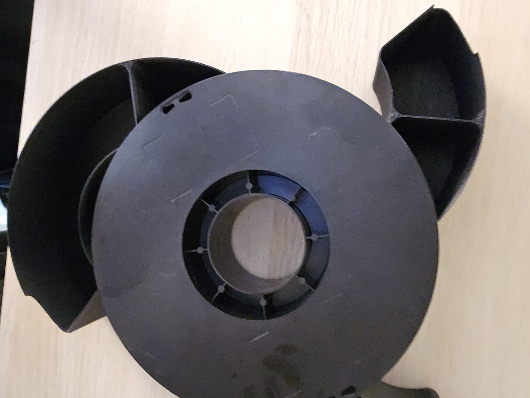 Spool Storage Upcycle Empty Filament Spools Minimal Filament And Easy Assembly By Ronan