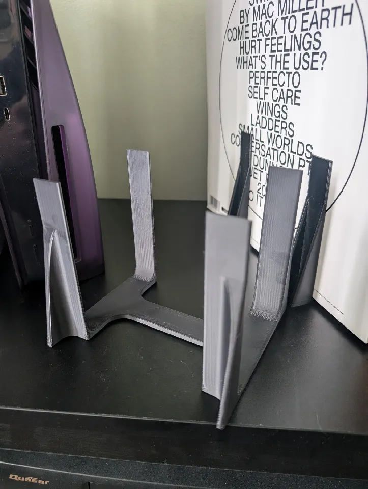 Vinyl Record Holder V4 by Calebbaker500 | Download free STL model ...
