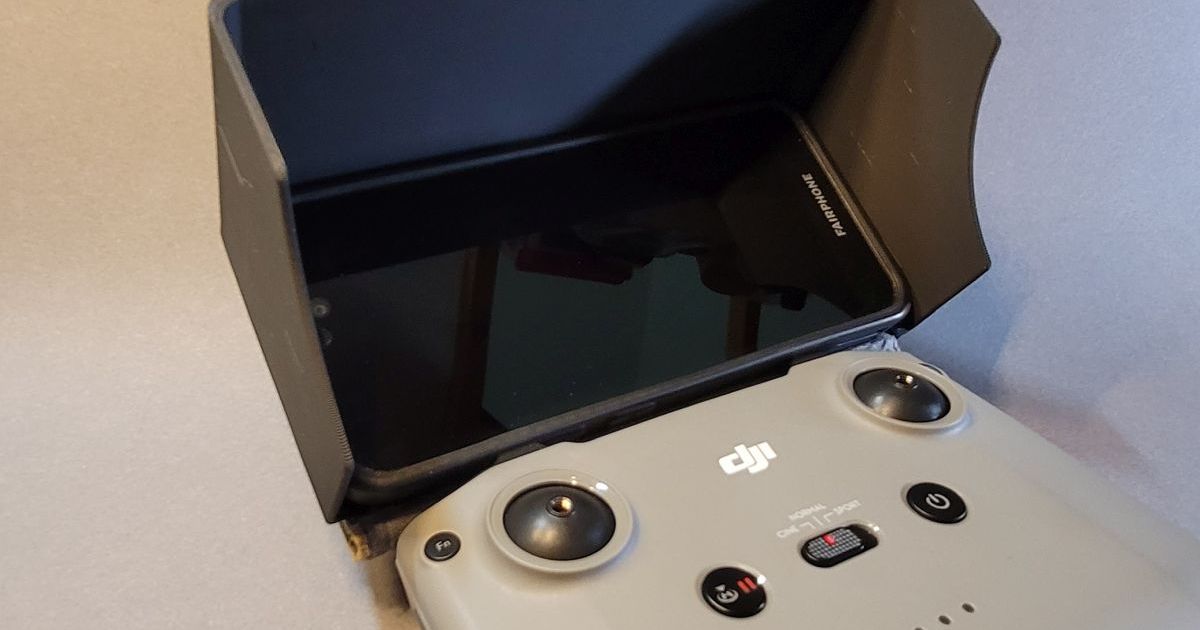 FPV sunshade for Fairphone 3 with DJI remote by Trax Beaumont ...