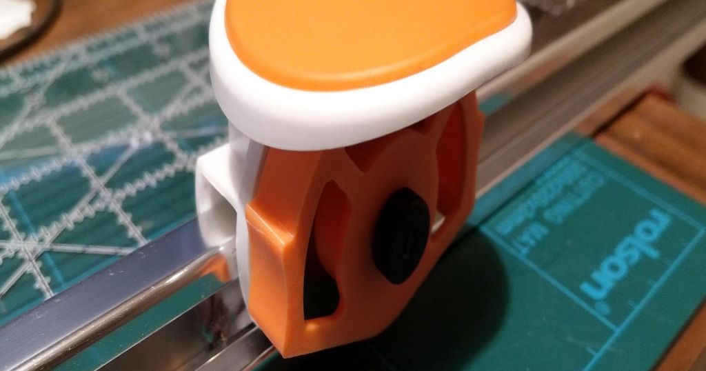 Magnetic Blade Guard for Fiskars Rotary Cutter Ruler by ali1234 ...