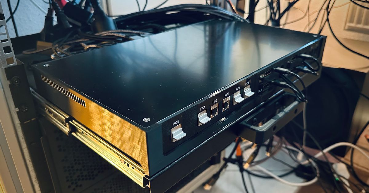 2U Rackmount Case for 19" Digitus Retractable Shelve by pixelwave ...