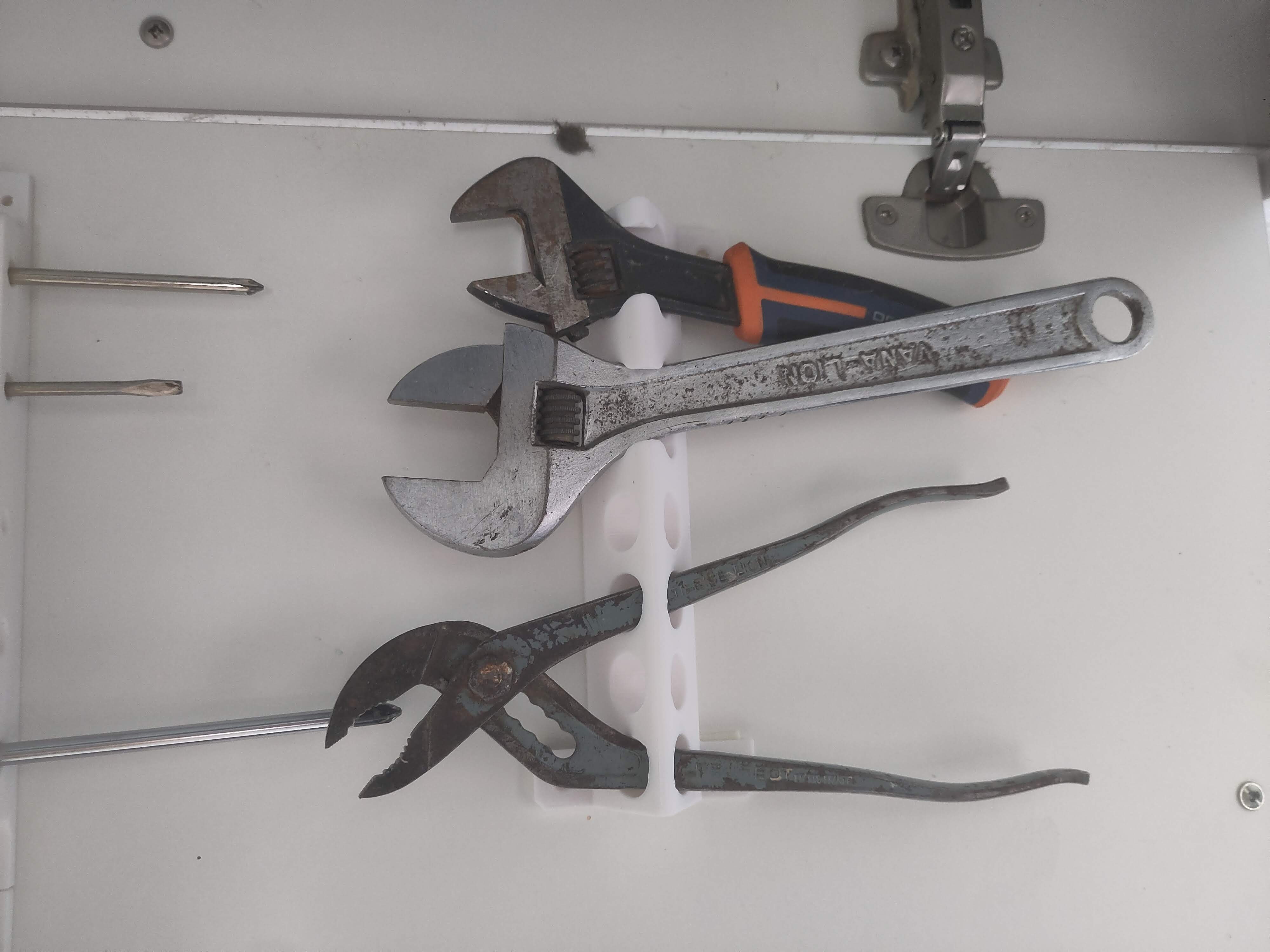 Wall mount / tool holder (wrench, pliers) [Onshape] by Ystvan ...