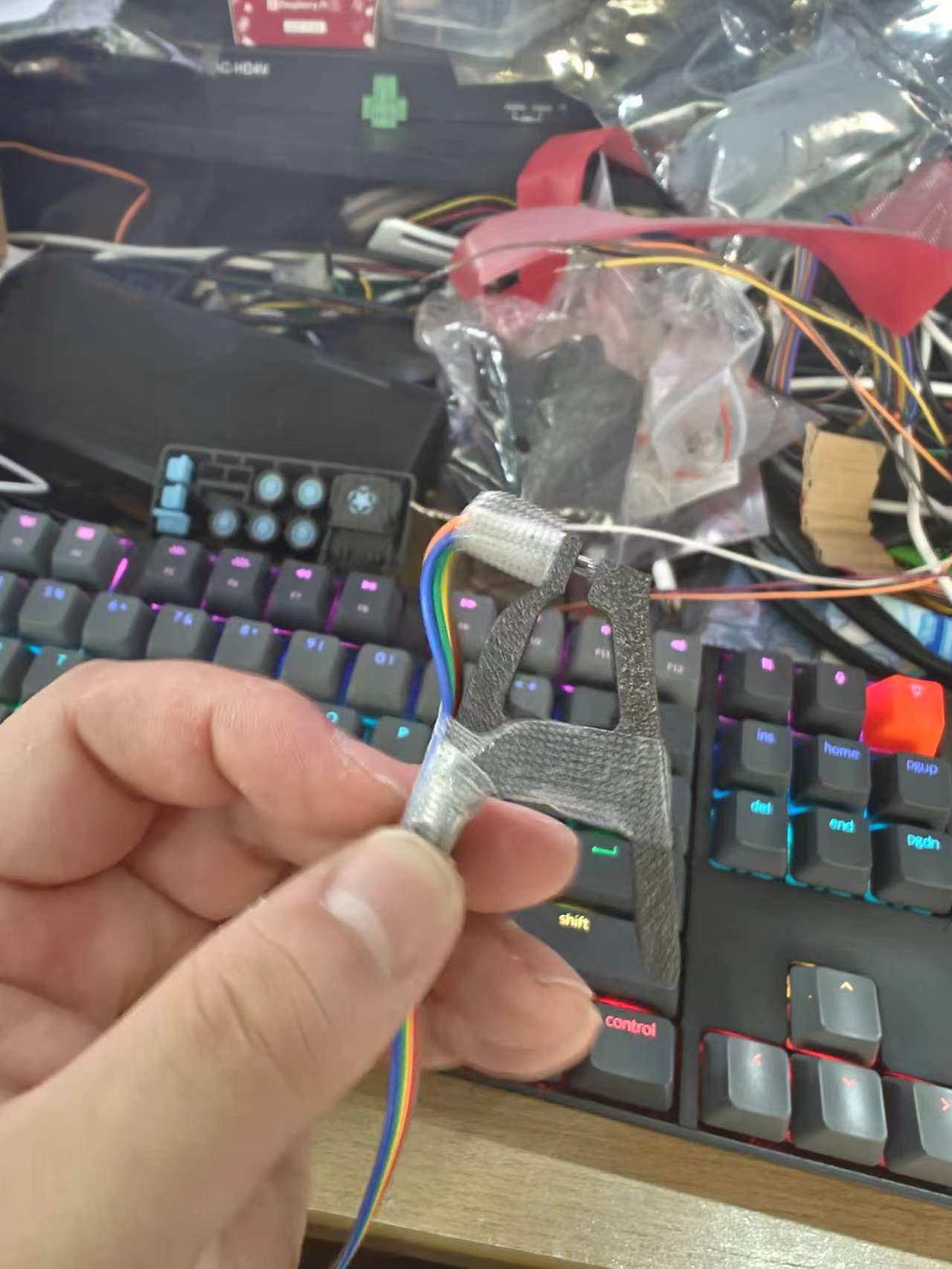 JTAG/SWD Programming Clamp 0.5mm pitch by Peter Pan | Download free STL ...