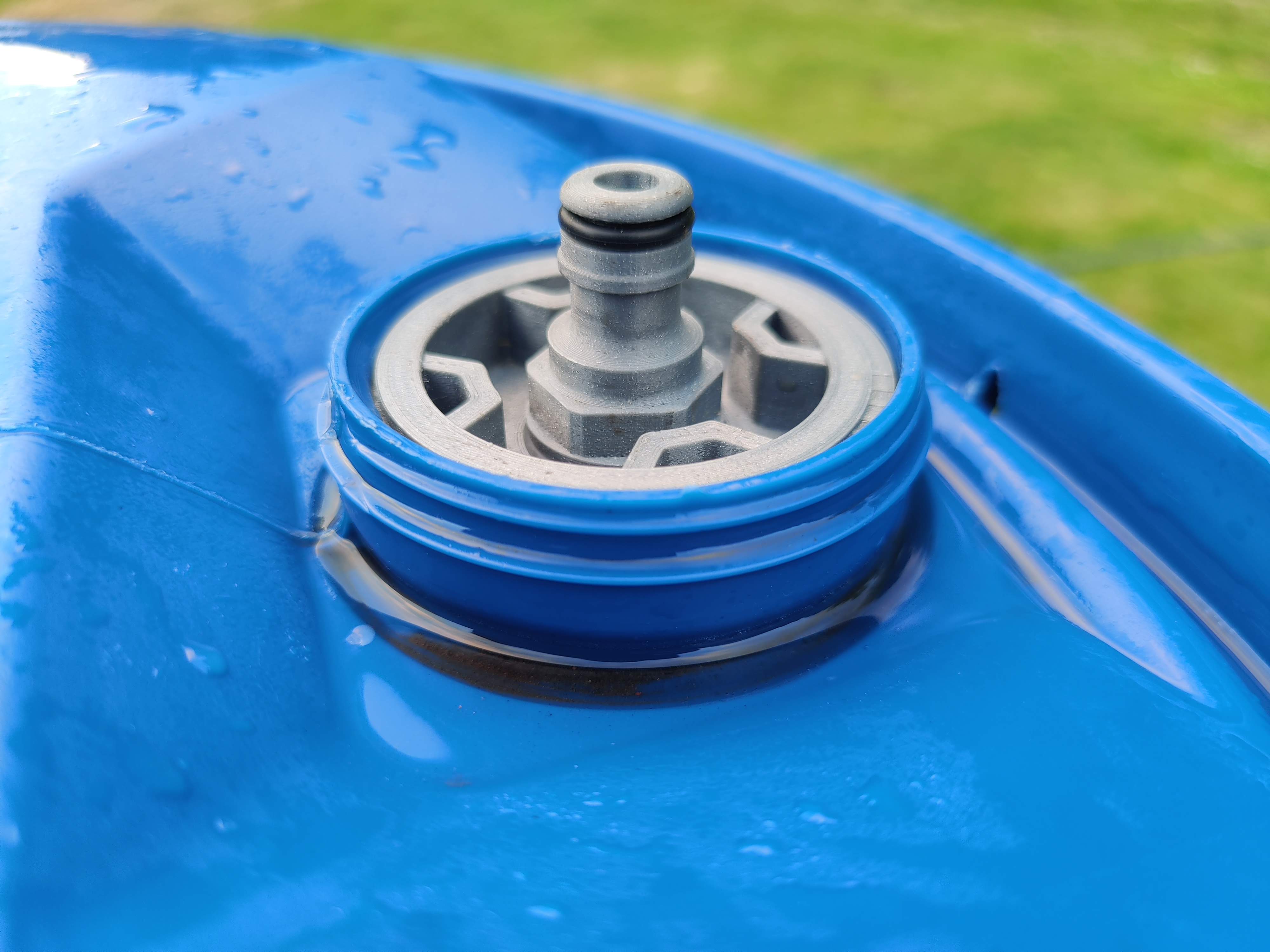 Plastic barrel bung caps with gardena hose connector by christofferrap ...