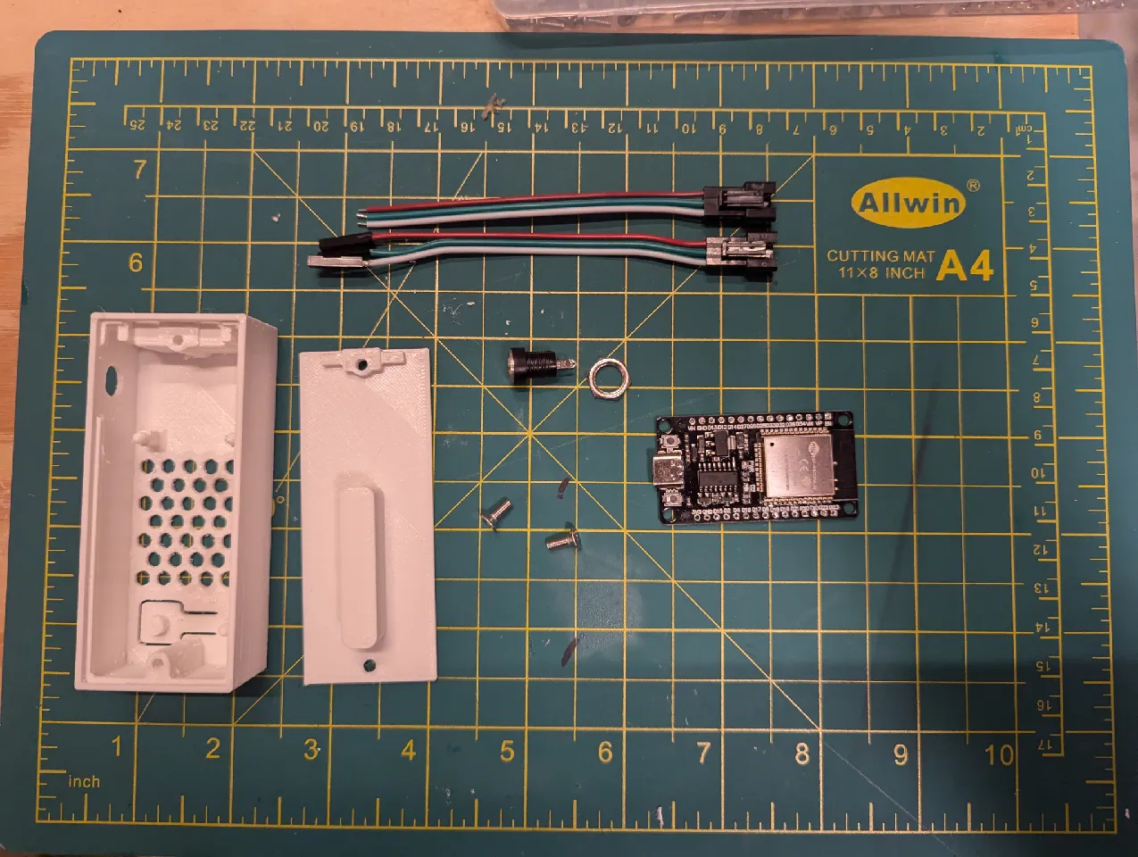 Yet Another ESP32 WLED Box by gmlupatelli | Download free STL model ...