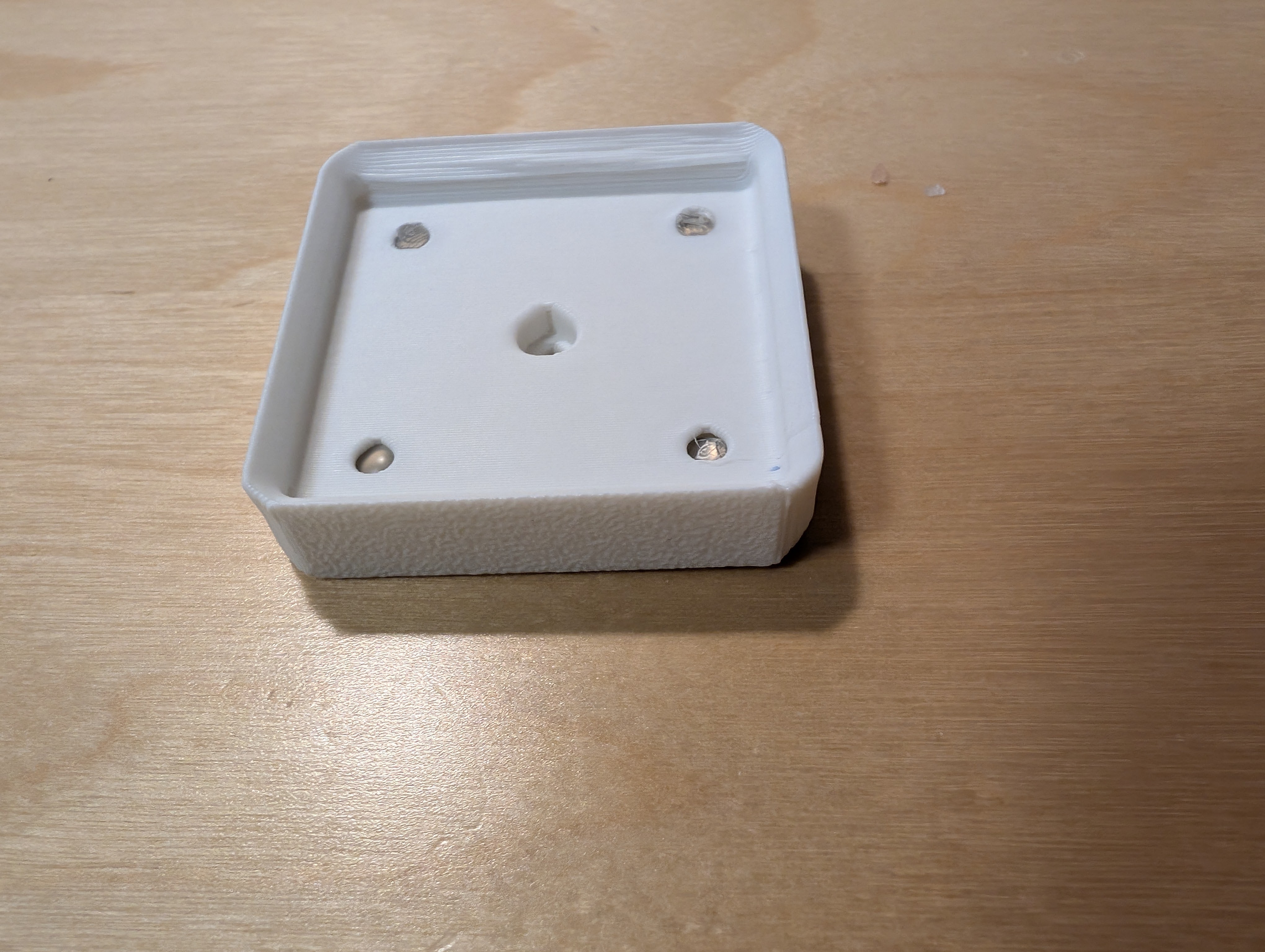 1x1 Gridfinity plate with magnets for Skadis by Paradox | Download free ...