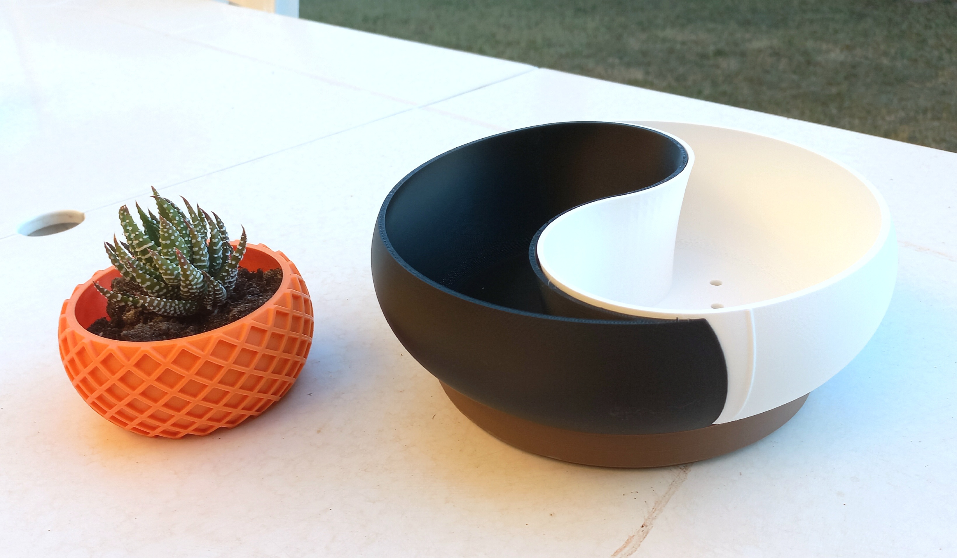 Ying Yang planter vase bowl by A.S. Design | Download free STL model ...
