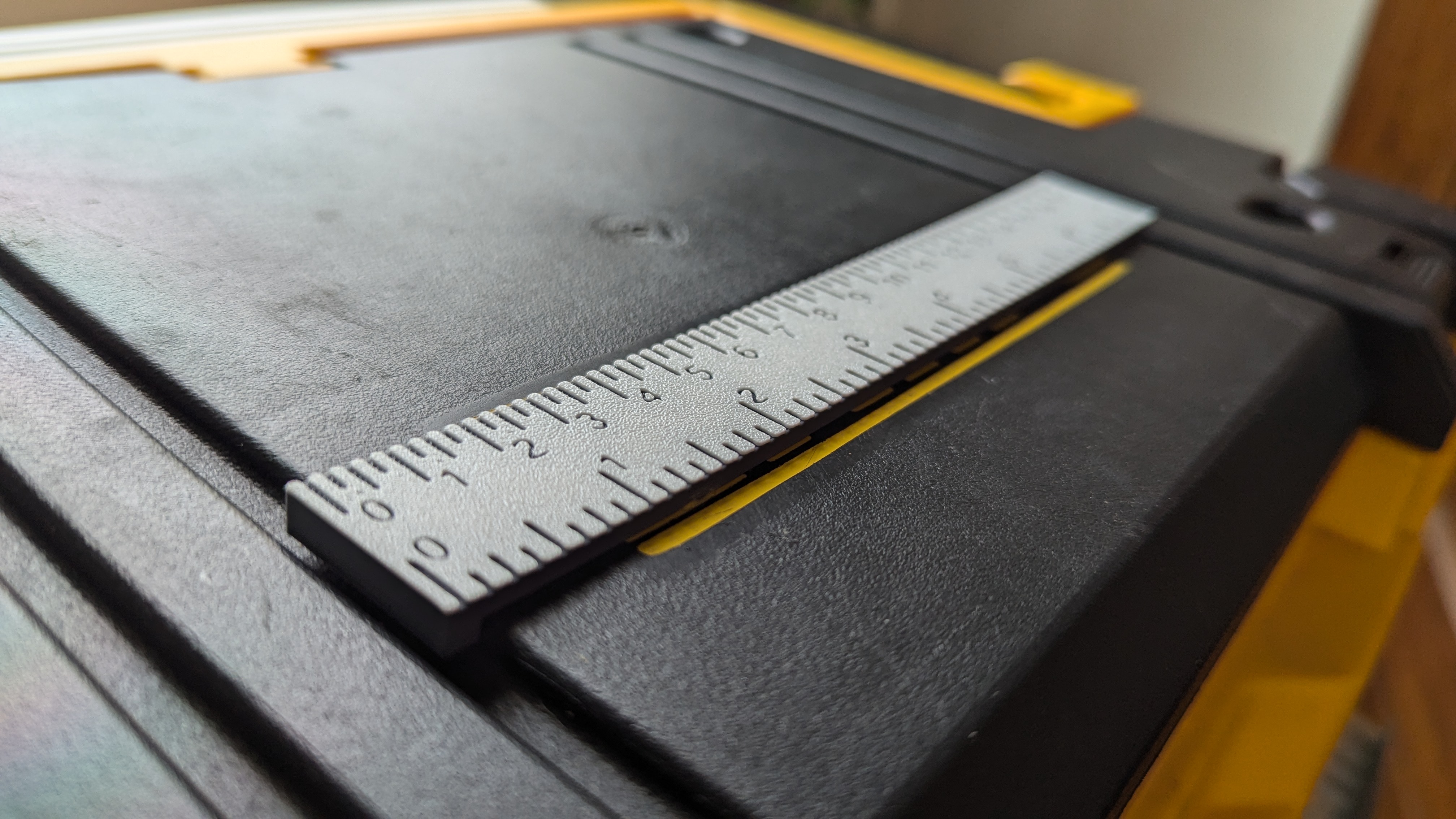 Inch and Metric Ruler/Scale by Ty10y | Download free STL model ...