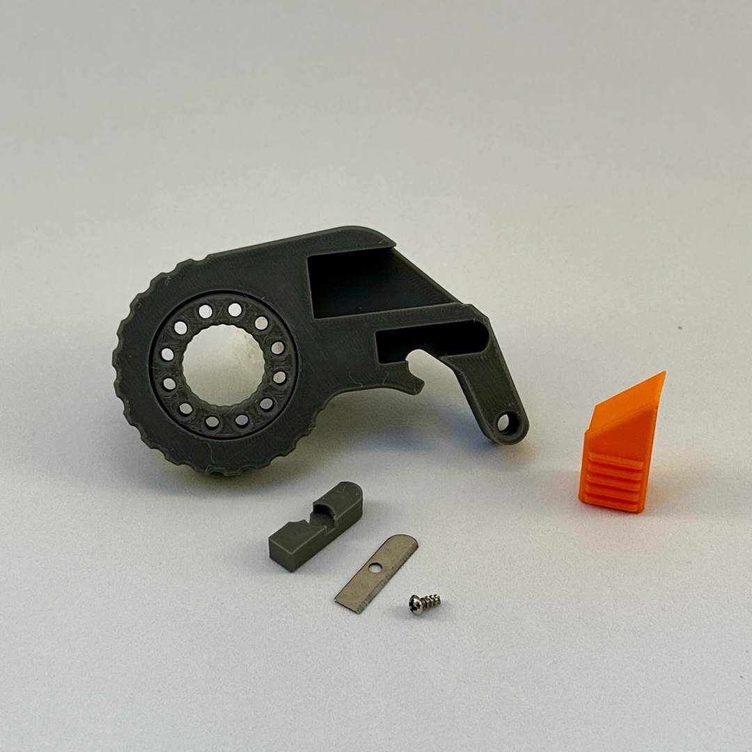 Fidget Gear Keychain With Blade by SoulMate Santhosh | Download free ...