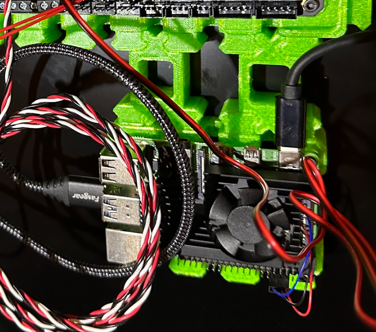 Raspberry Pi Mount with Pixa rails by guru_florida | Download free STL ...