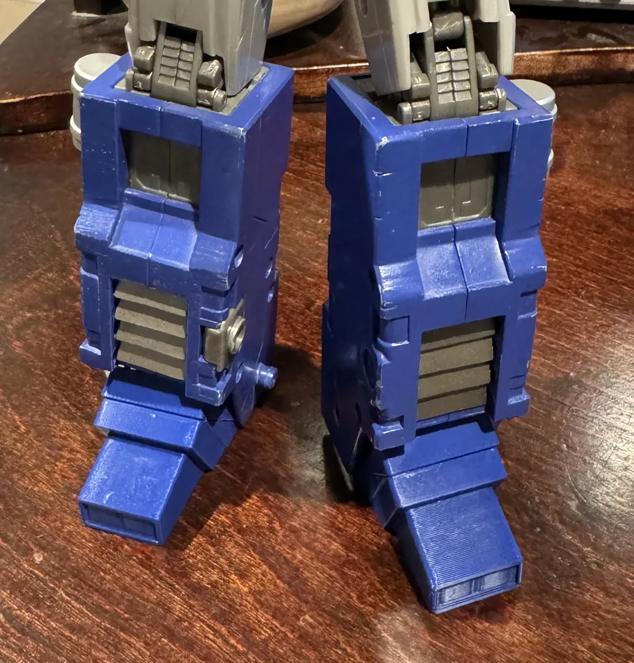 MP-01 - Masterpiece Optimus Prime - Feet by Origamigreg | Download free ...
