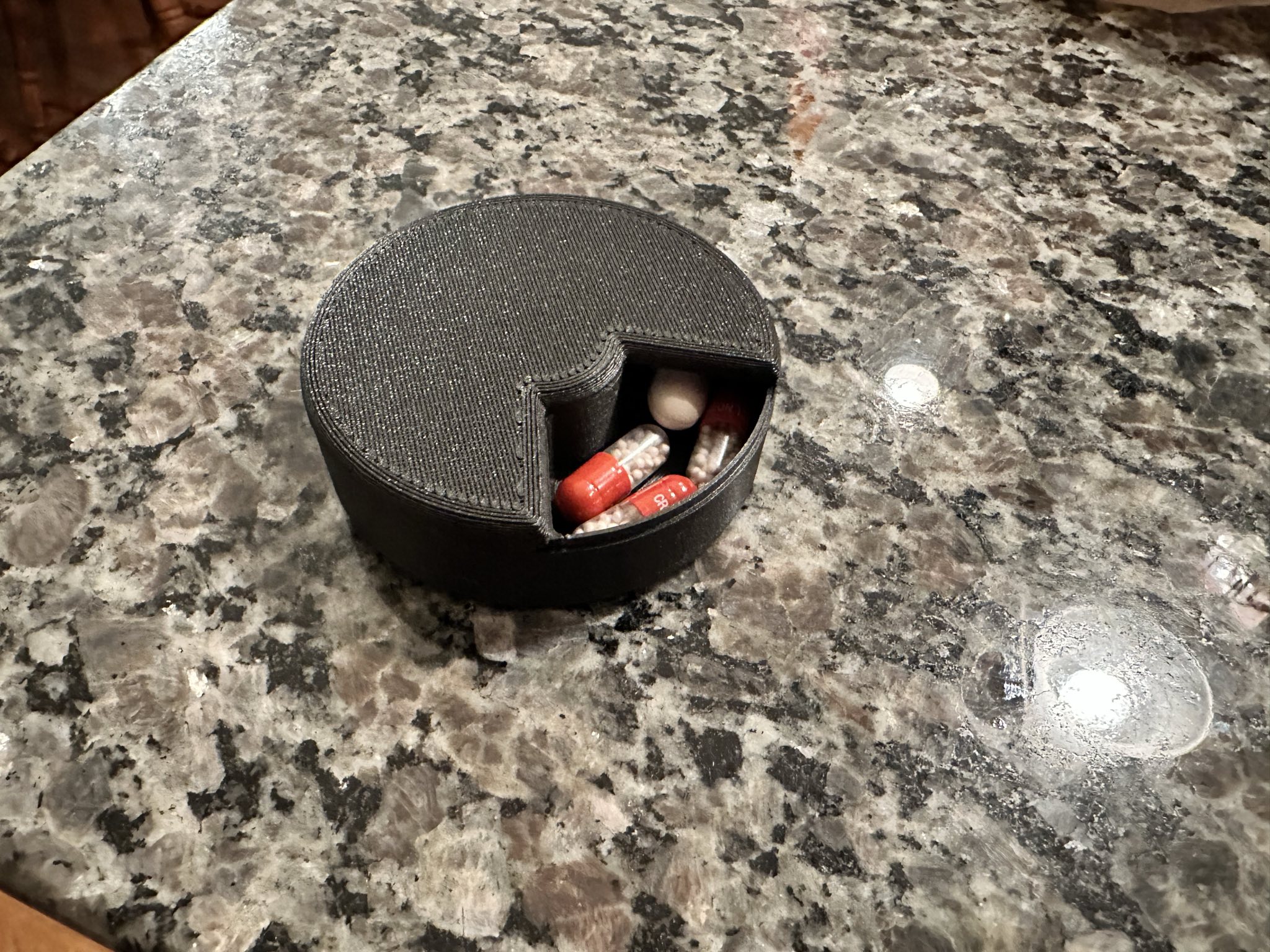 Tom's Parametric Pill Case by SamuraiLink3 | Download free STL model ...