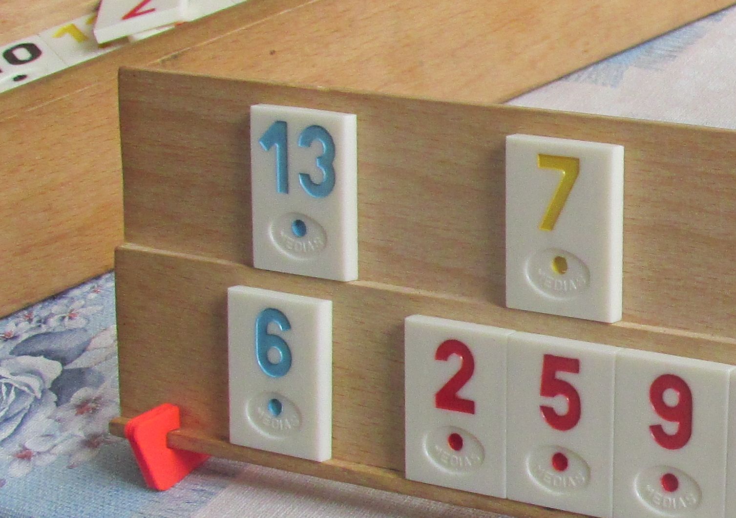 Rummy wood track holder by HankoTom | Download free STL model ...