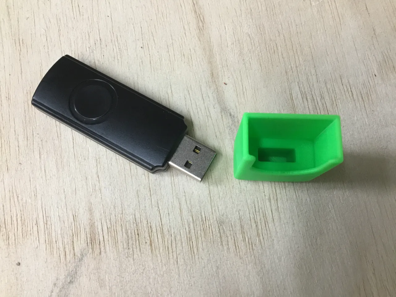 USB dongle wall mount/travel protector by M7 Designs | Download free ...