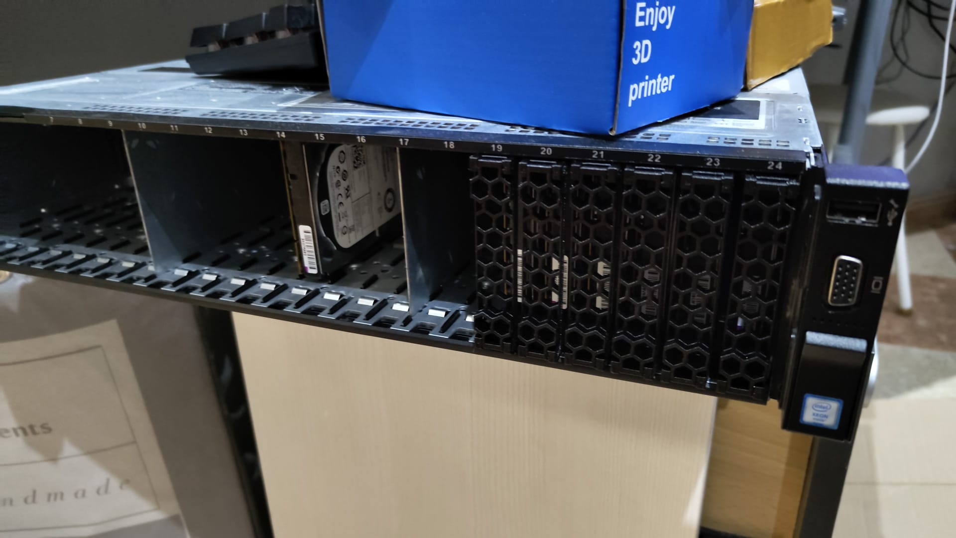 Screwless 2.5" caddy for dell 13th gen by Aimbo | Download free STL ...