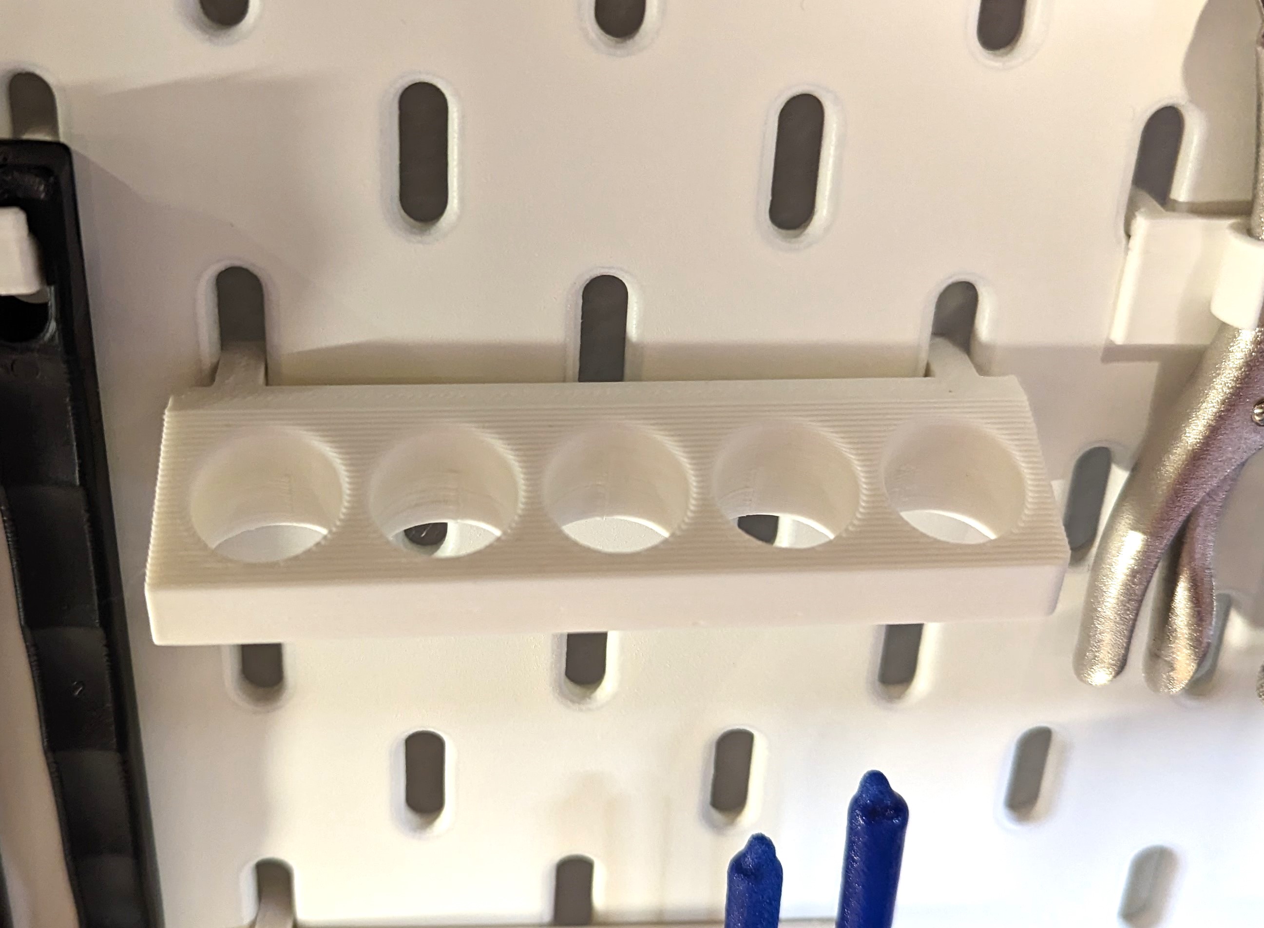 Pliers Rack - Ikea Skadis pegboard by CosmicNimbus | Download free STL ...
