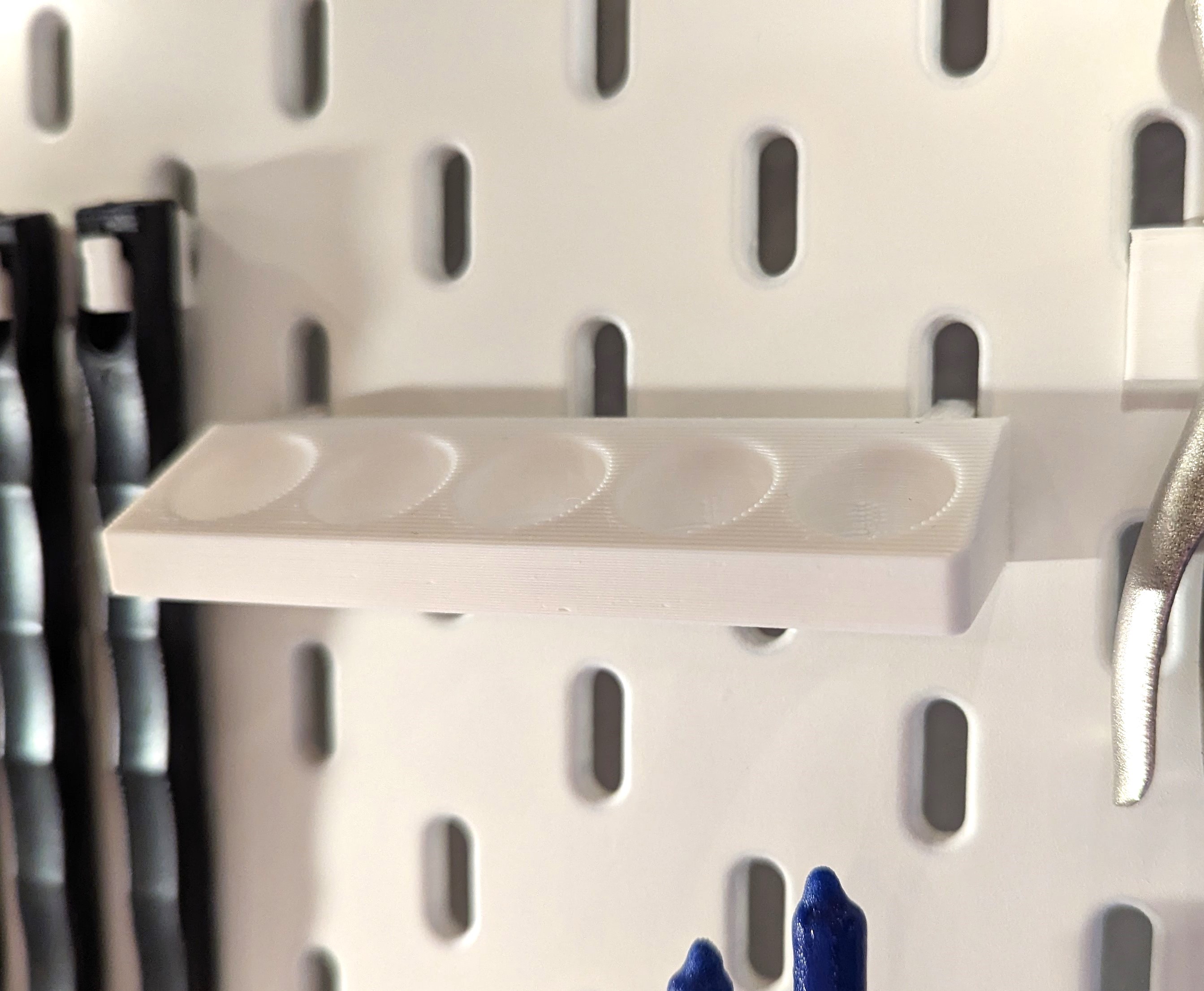 Pliers Rack - Ikea Skadis pegboard by CosmicNimbus | Download free STL ...