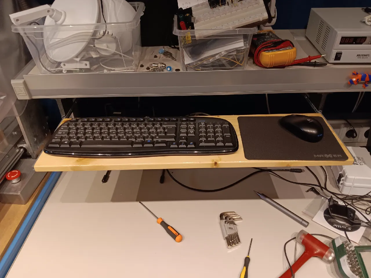 Retractable keyboard tray by Betawolf | Download free STL model ...