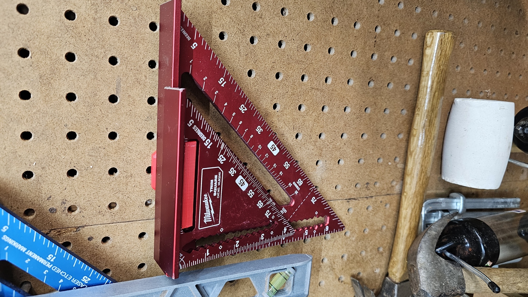 Speedsquare holder -- Sy's Peglock Board by nmumphrey | Download free ...
