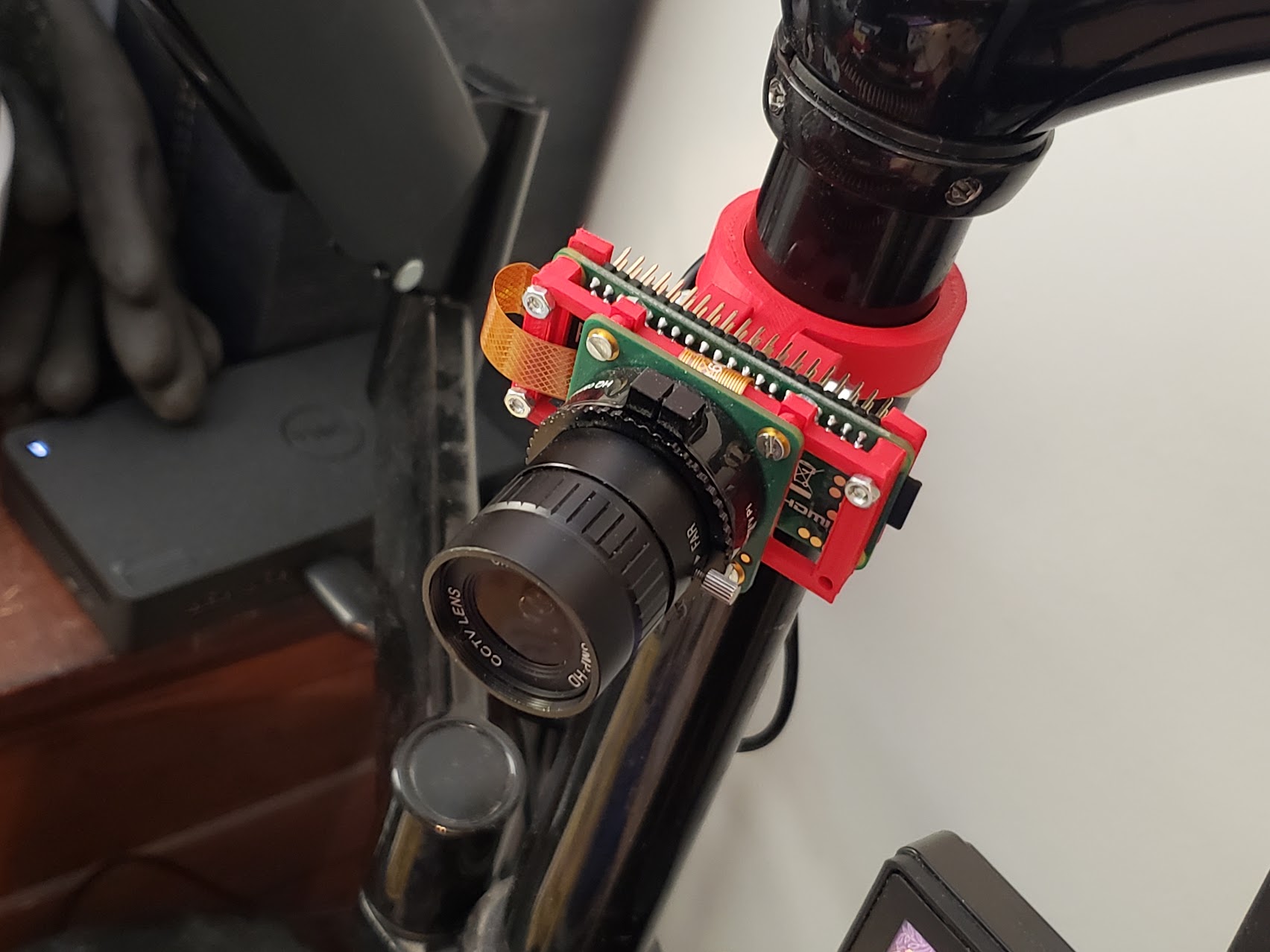 Raspberry Pi Zero/HQ Camera Mount for Monitor Pole by Evee Nyx ...