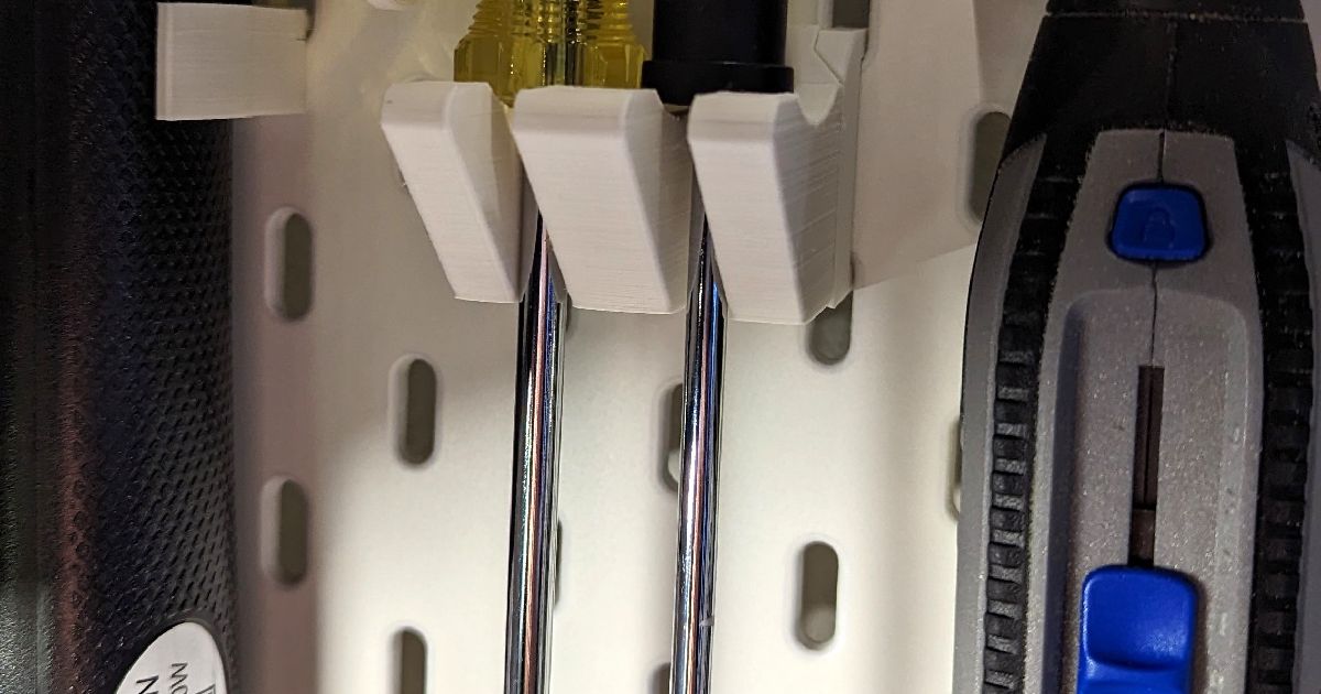 Small Screwdriver mount - Ikea Skadis pegboard by CosmicNimbus | Download free STL model ...