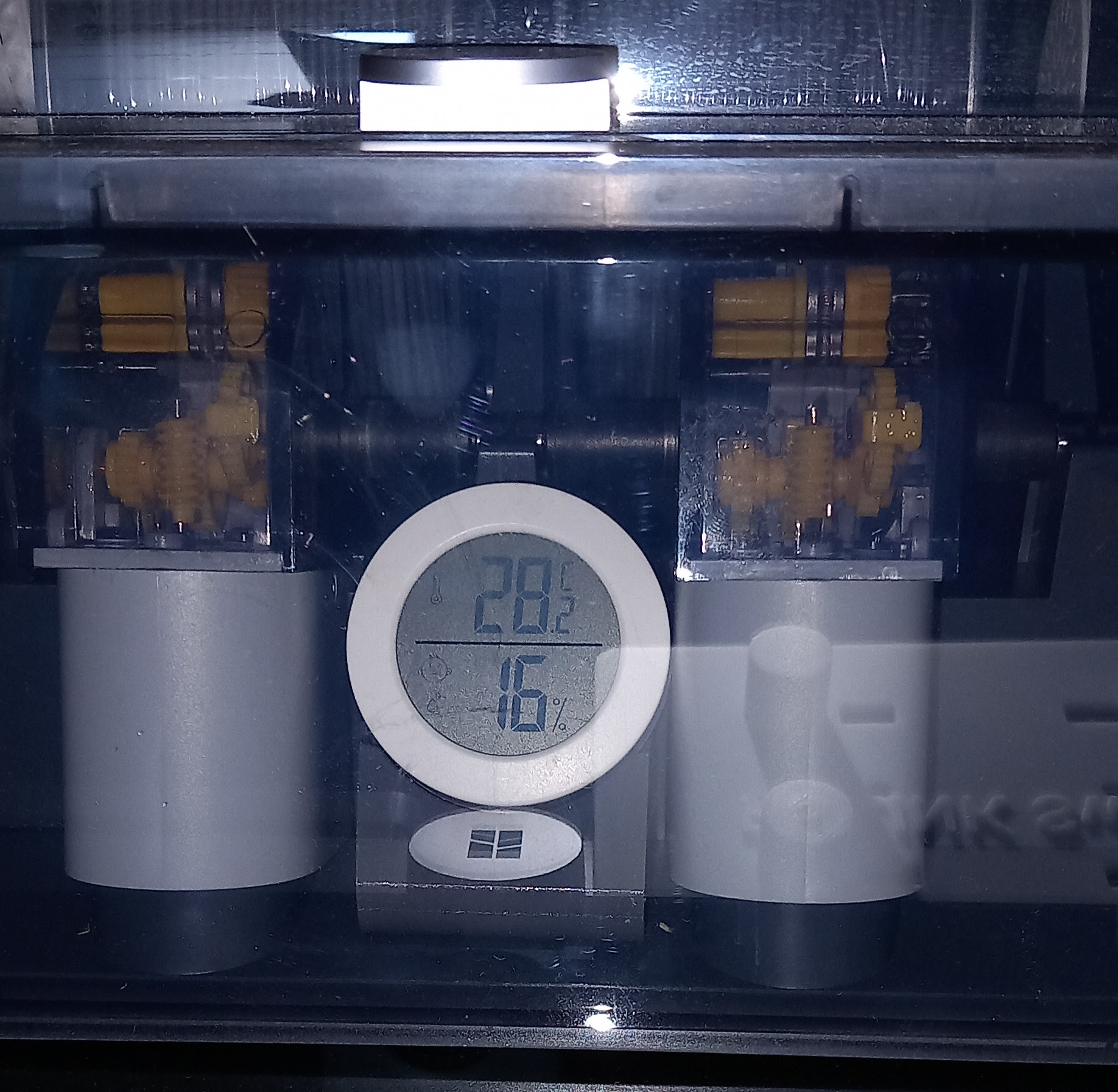 Hygrometer stand by Oldtimer | Download free STL model | Printables.com