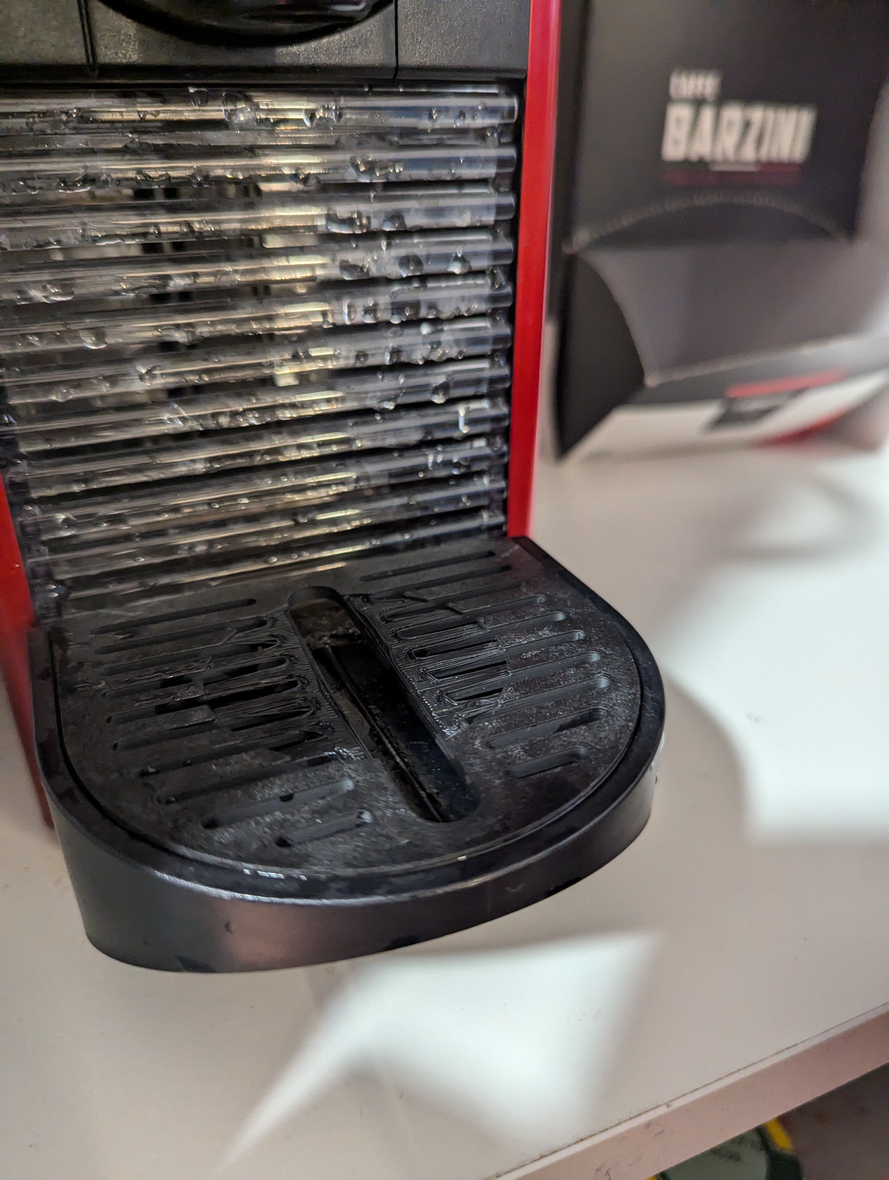 Nespresso Pixie, anti fabration drip grid by Mathijs Van Wijk ...