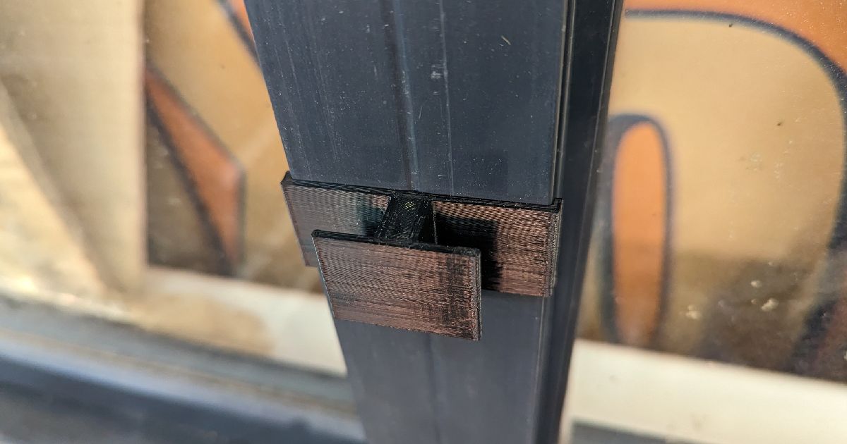 Flyscreen Window Holder Clip by CosmicNimbus | Download free STL model ...