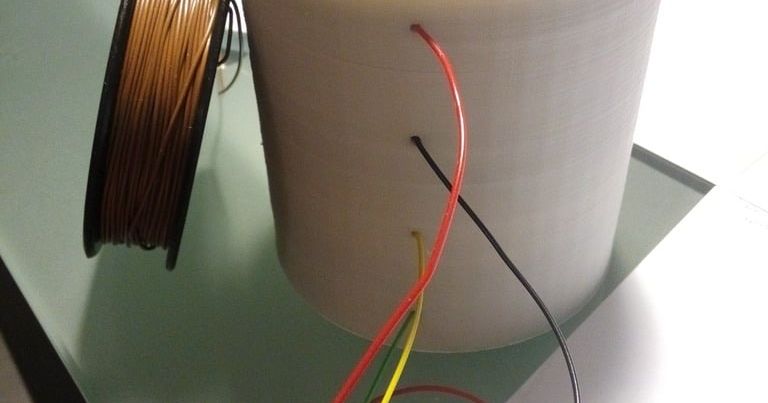Wire Tower - a simple wire dispenser by ringo2k | Download free STL ...