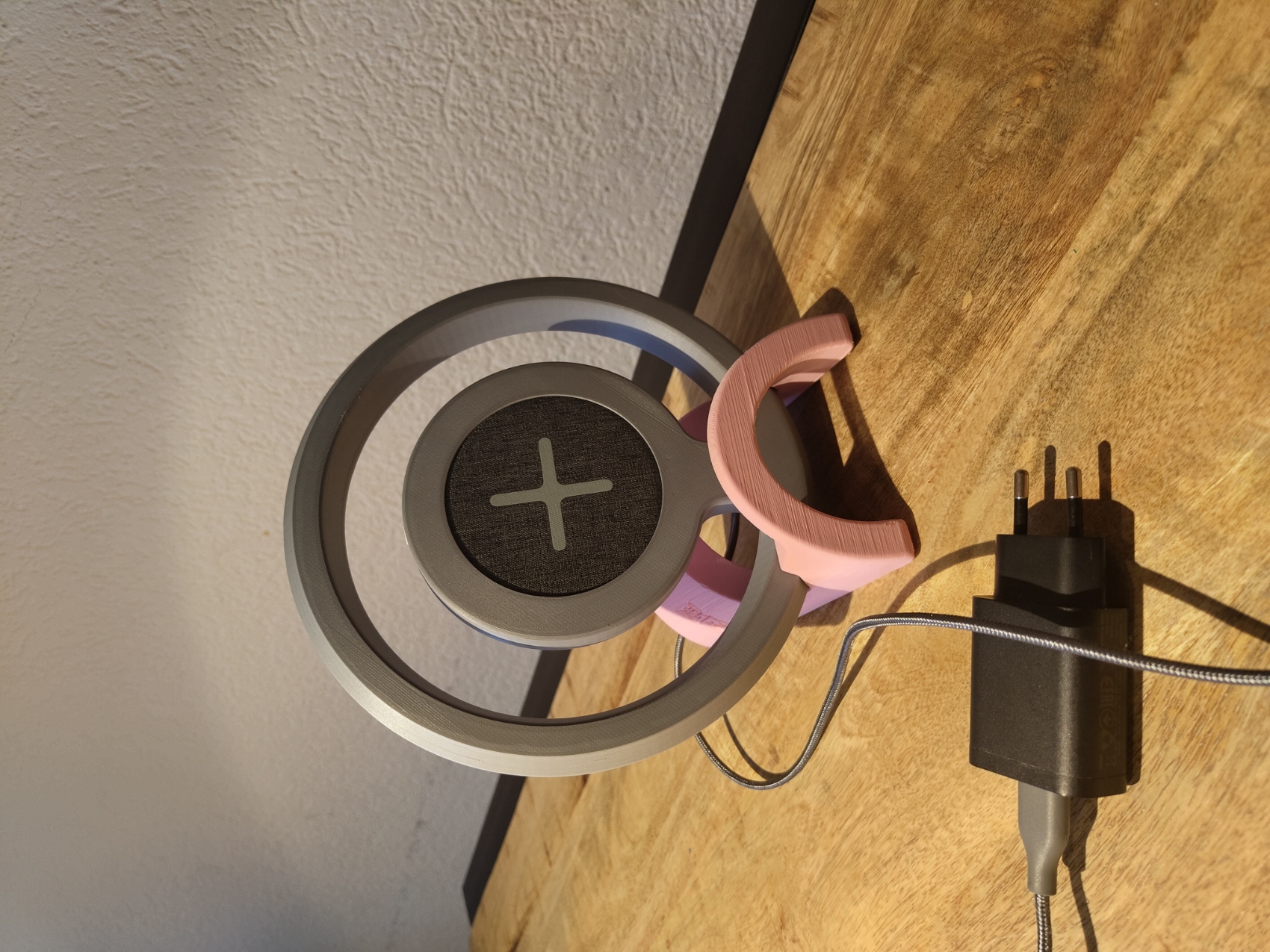 Wireless Charger by Bruno Monteiro | Download free STL model ...