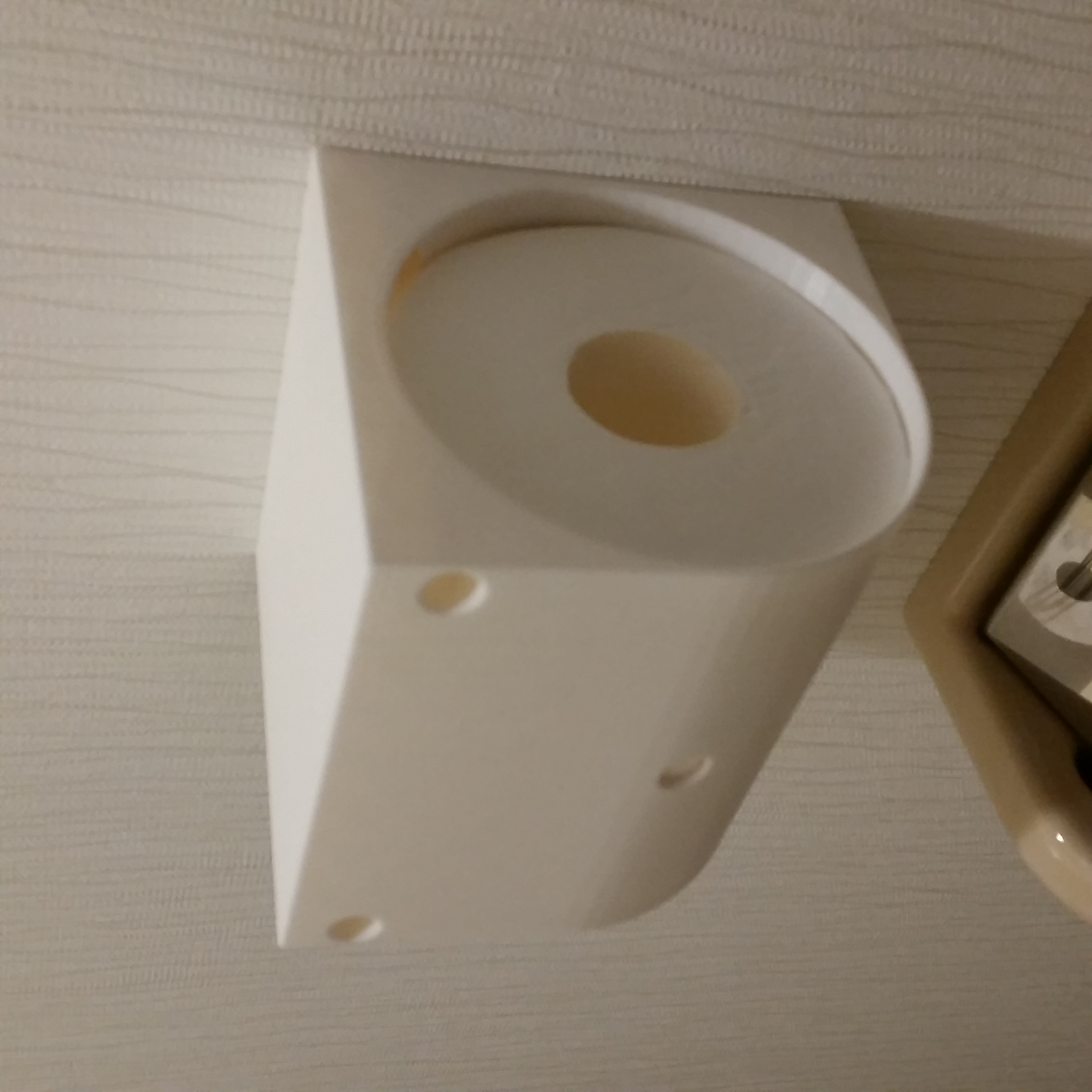 Roll-keeping phone table for toilet walls by t-nissie | Download free ...