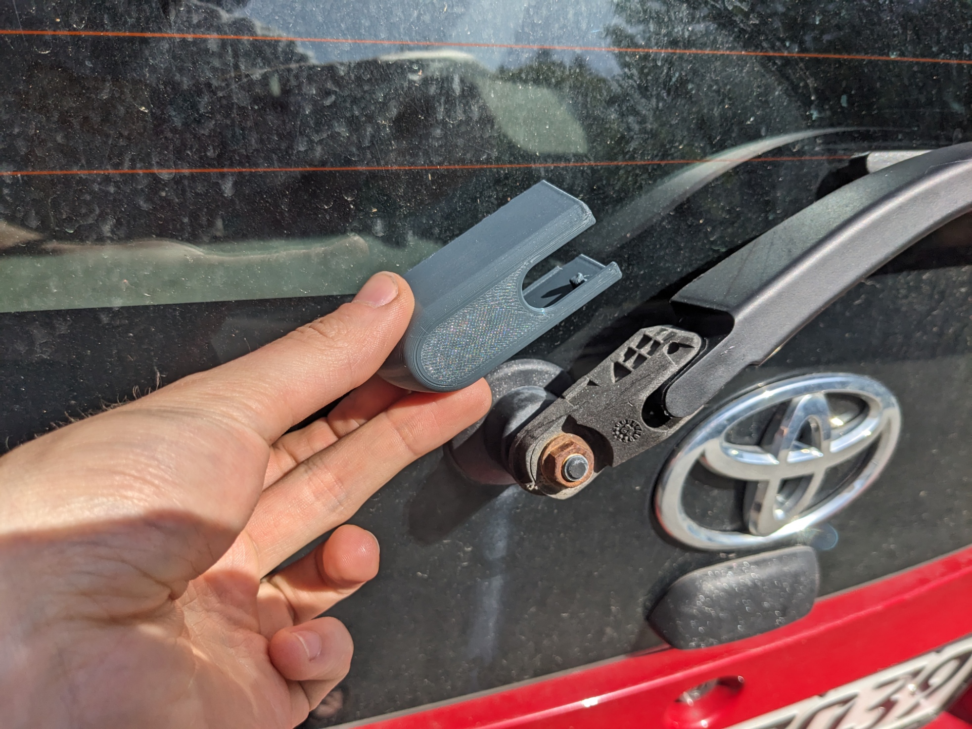 Toyota (Aygo) Rear windshield wiper cap by HolzerMax | Download free ...