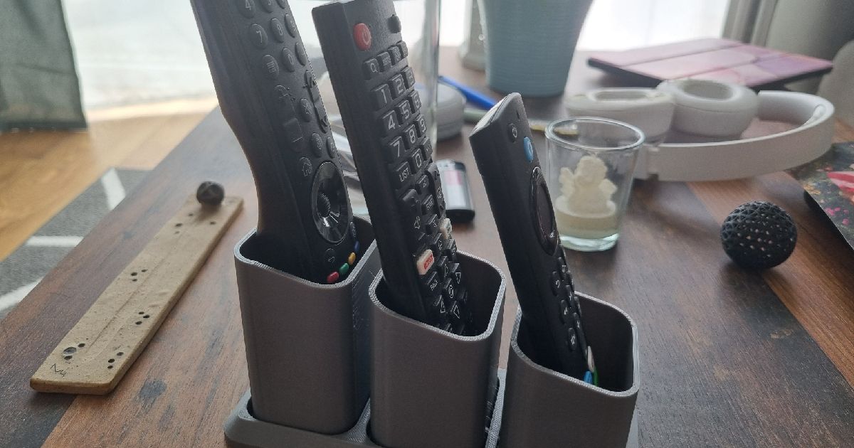 Remote Control holder by Alejandro Esteban Flores Muñoz | Download free ...