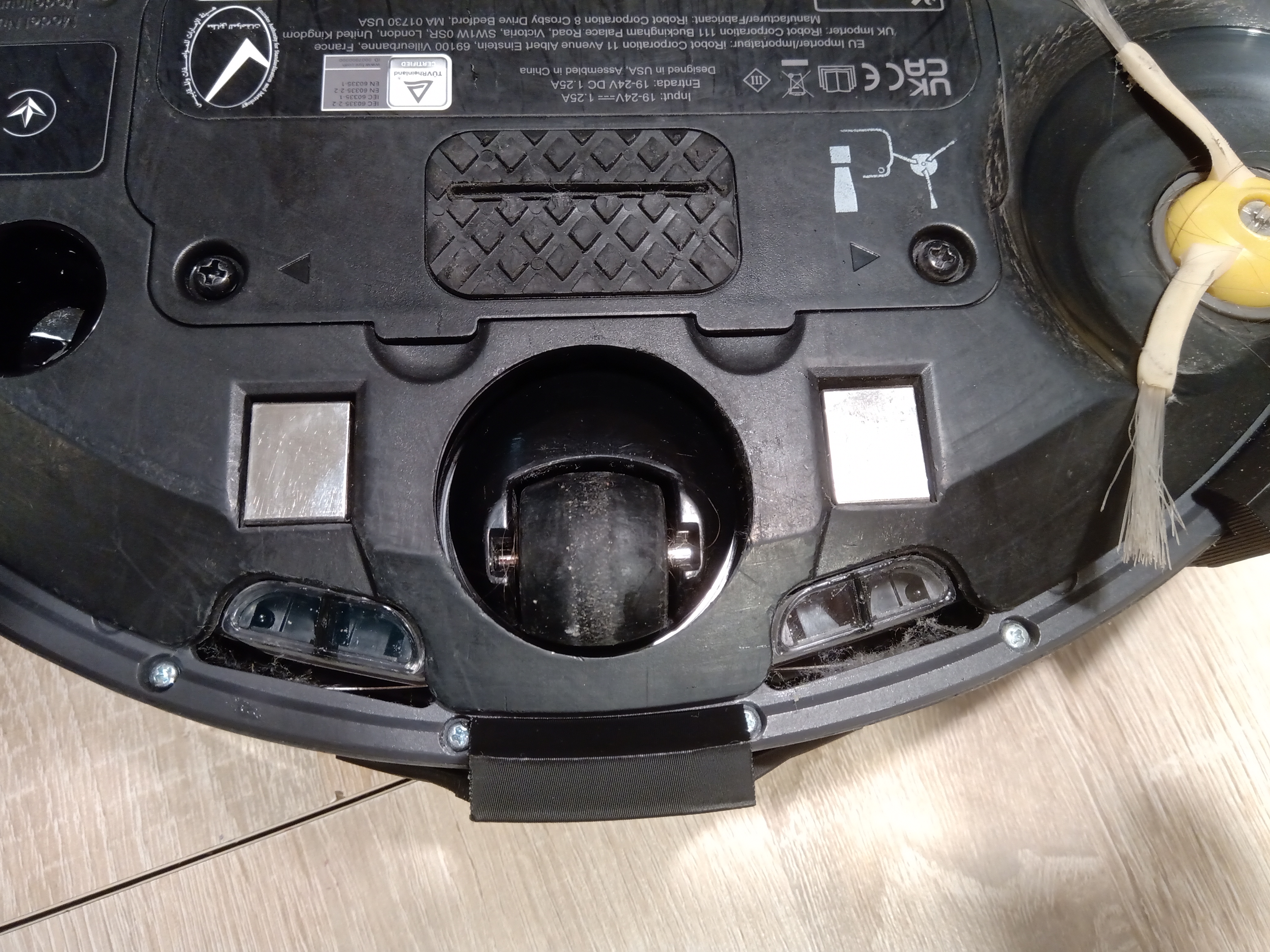 Roomba Segmented Snap-On Bumper by possebaer | Download free STL model ...